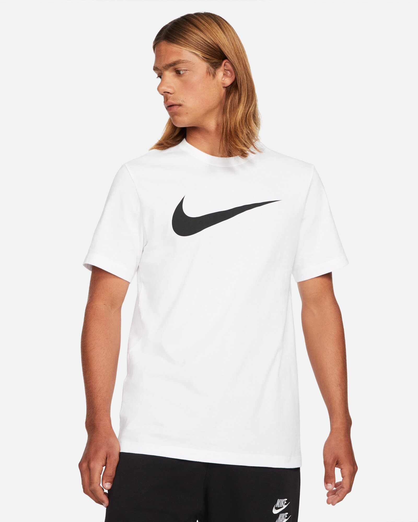 Футболка NIKE SWOOSH