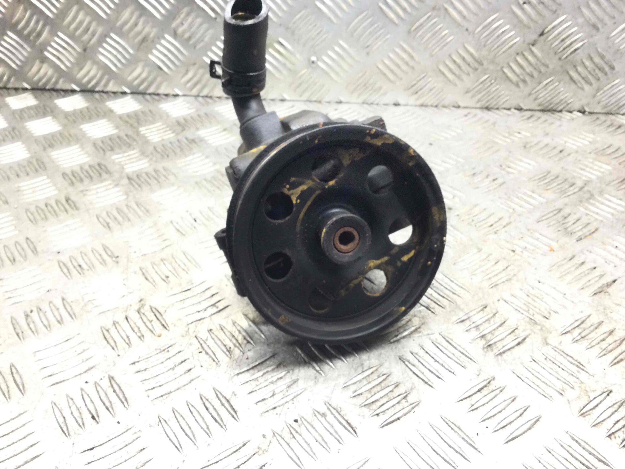 Б/У Насос гидроусилителя руля Ford Focus 1 поколение (1998-2001) 2001 г.