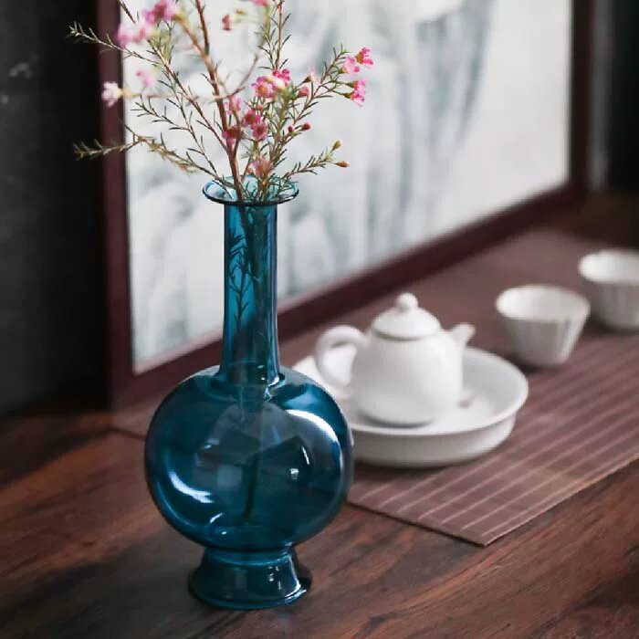 Декоративная ваза в японском стиле с синими цветами для гостиной, для цветочных композиций, для живых цветов,