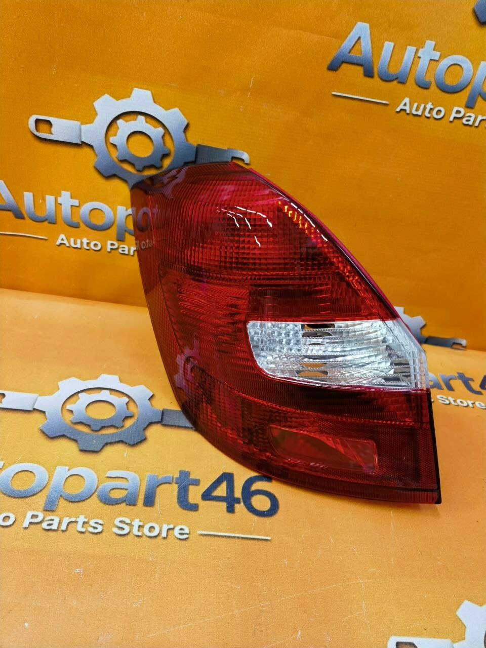 Фонарь задний левый Шкода Фабиа 2, Skoda Fabia 2. Аналог