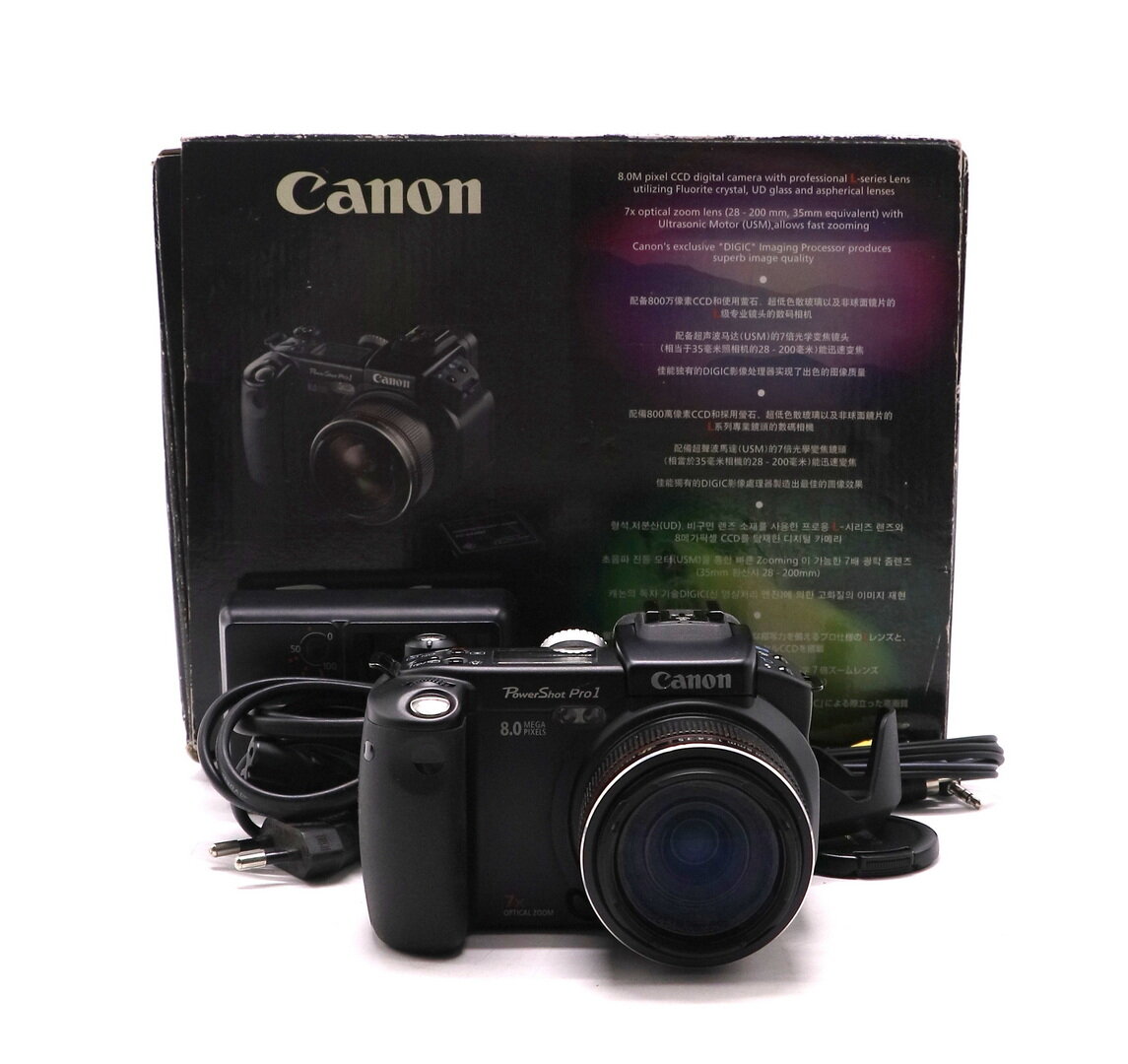 Фотоаппарат Canon PowerShot Pro1 в упаковке