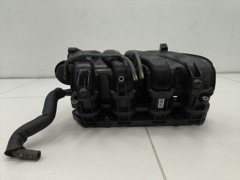 Коллектор впускной Hyundai i30 GD 2012 кат.номер: 283102B800 393002B000 283212B800