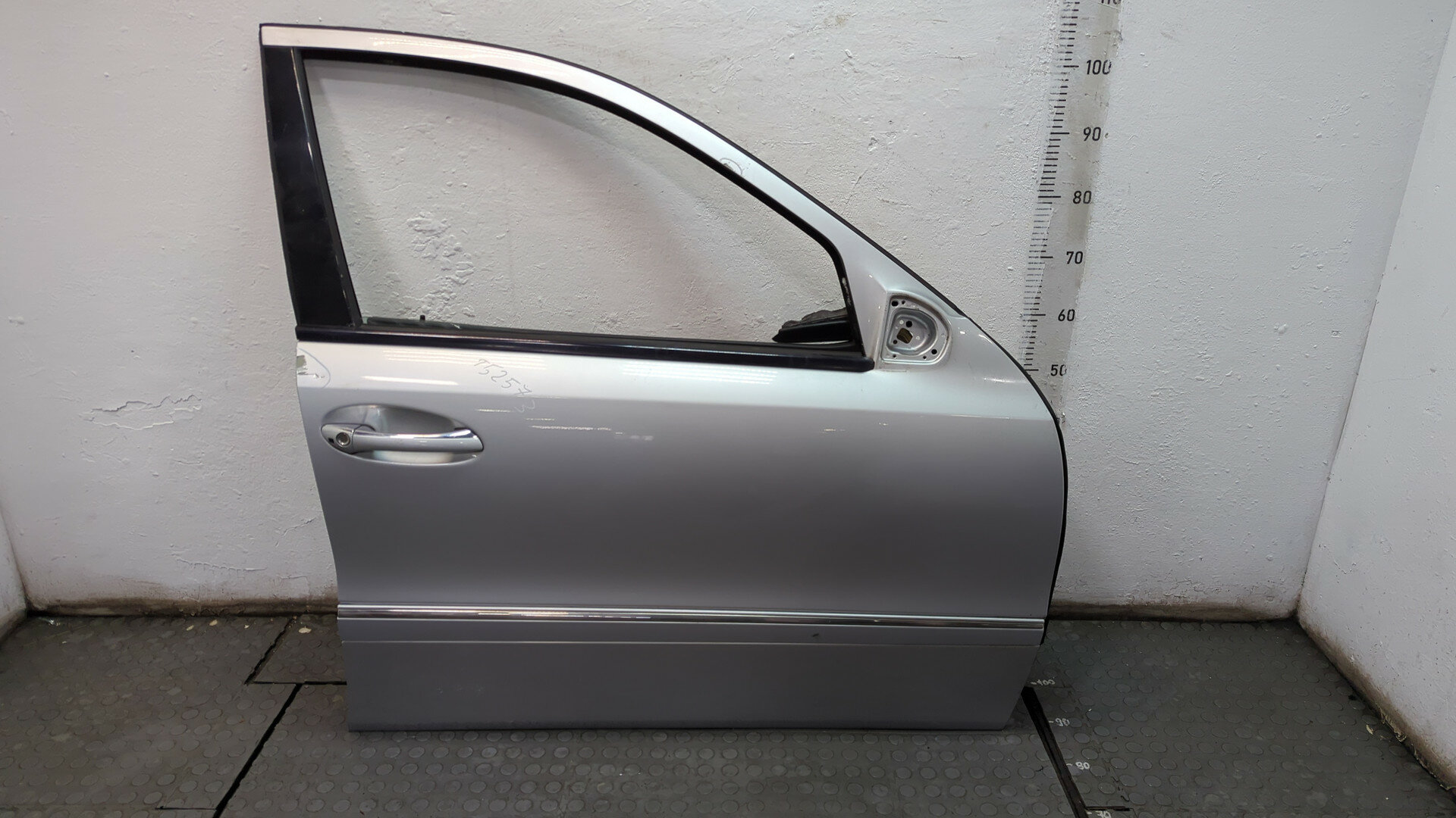 Дверь боковая (легковая) правая передняя Mercedes E W211 Б/У