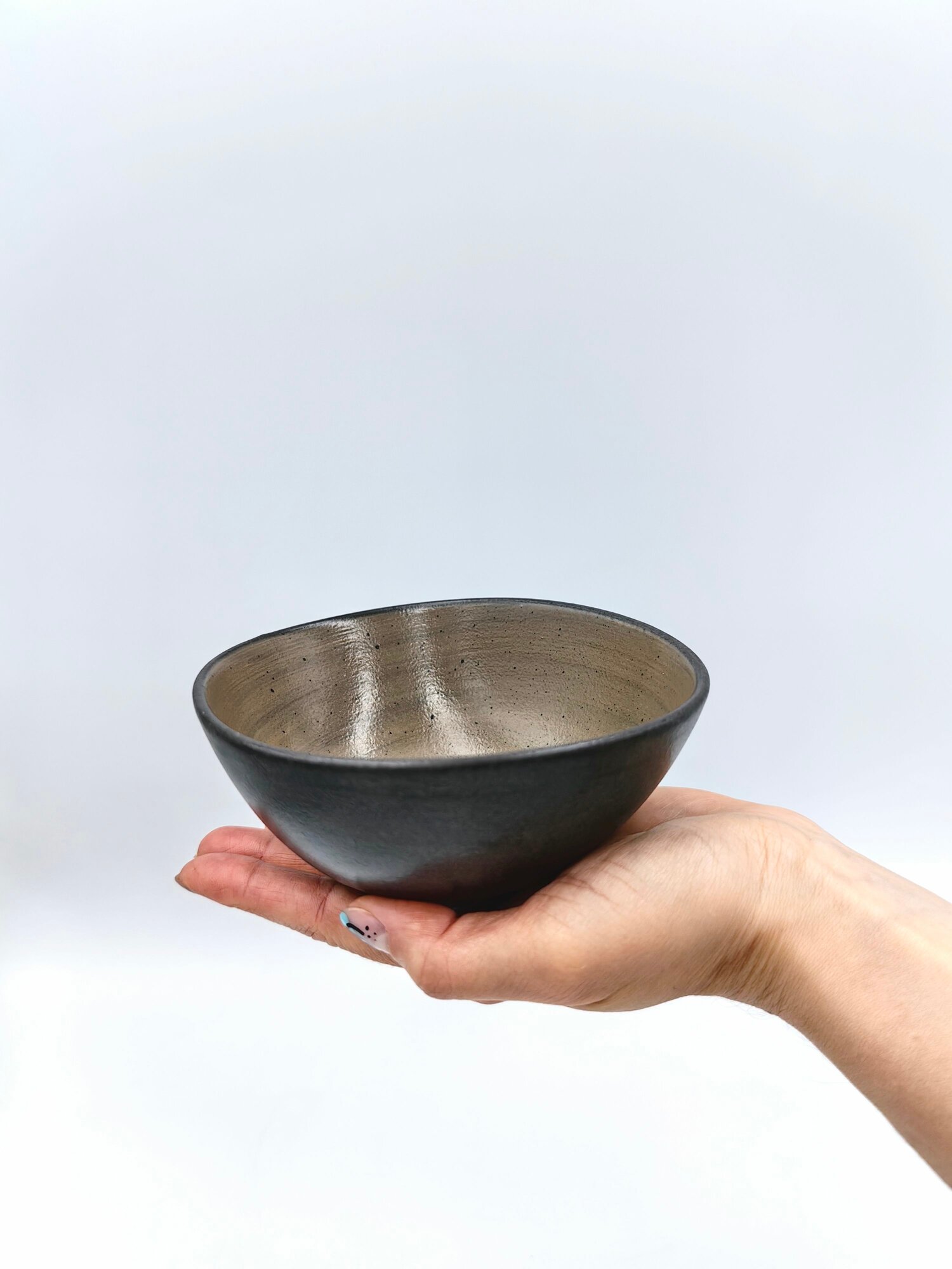 Тарелка-фигурная из набора глубокая "MG Деревня " Япония керамика, размер 13*12*5 см.