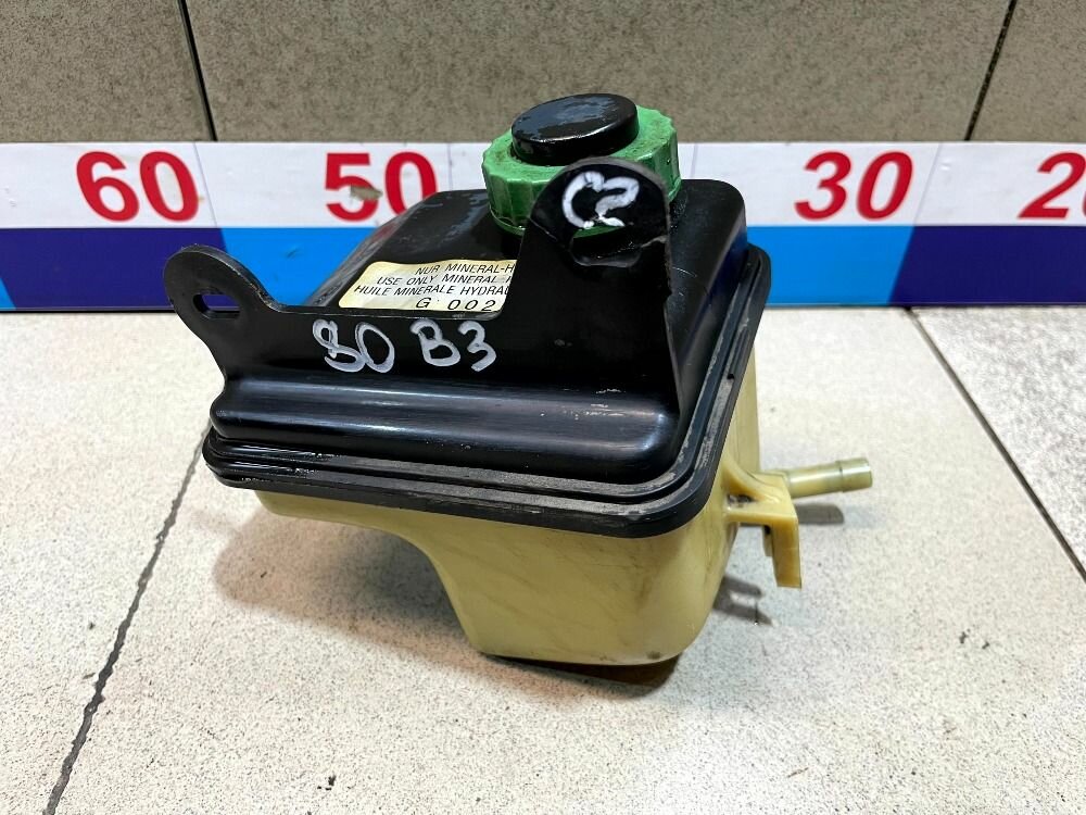 Бачок гур Audi 80 B3 893422373