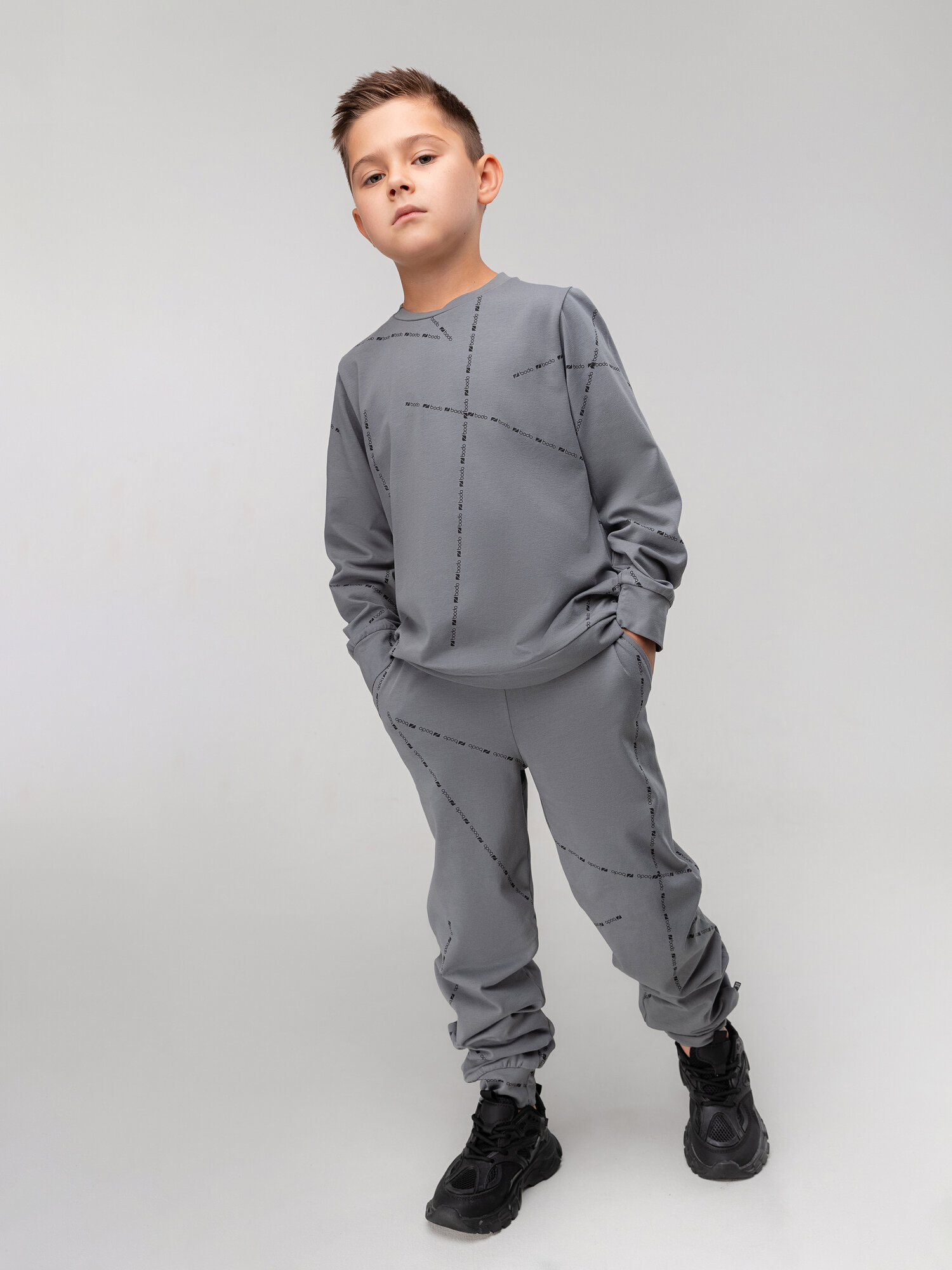 Костюм спортивный