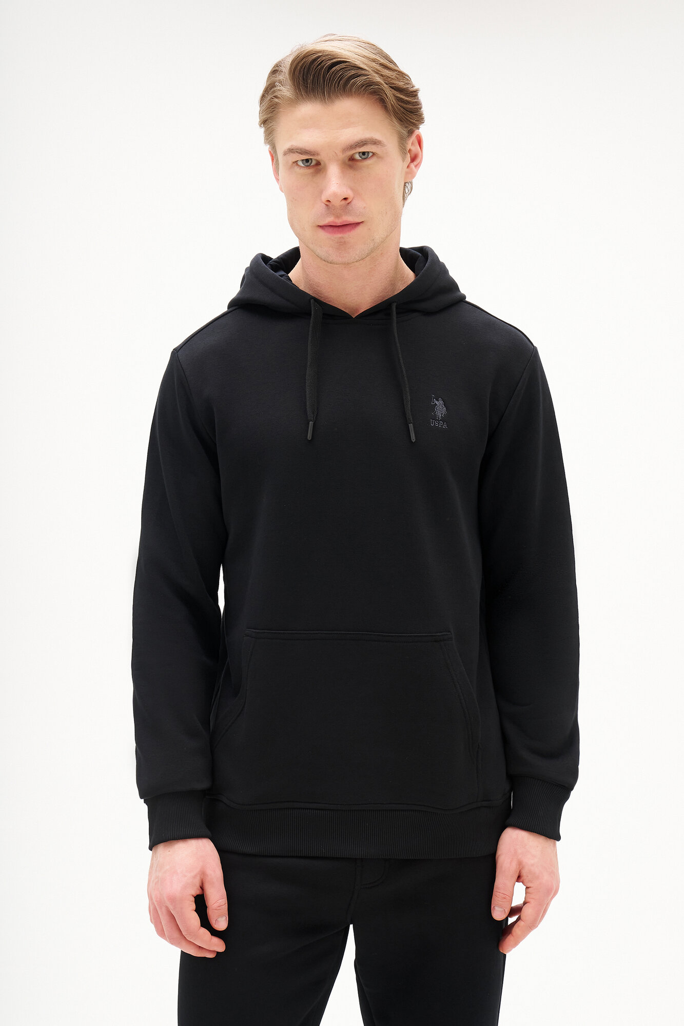 Толстовка спортивная