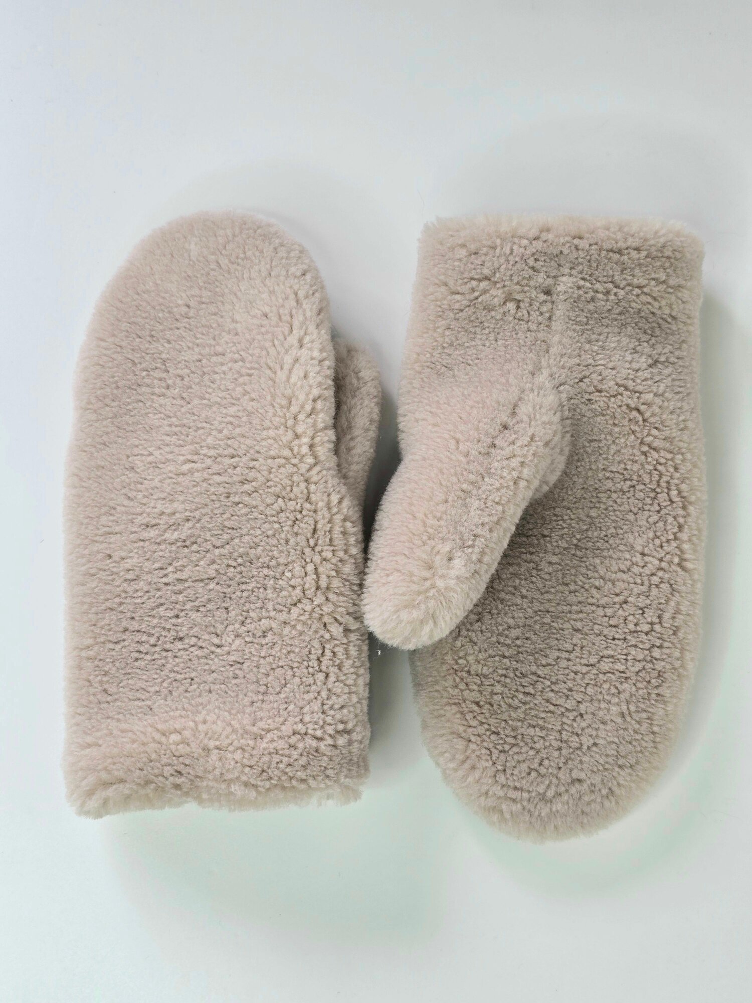 Варежки  меховые для женщин, размер 7-8, бежевый — фото 1