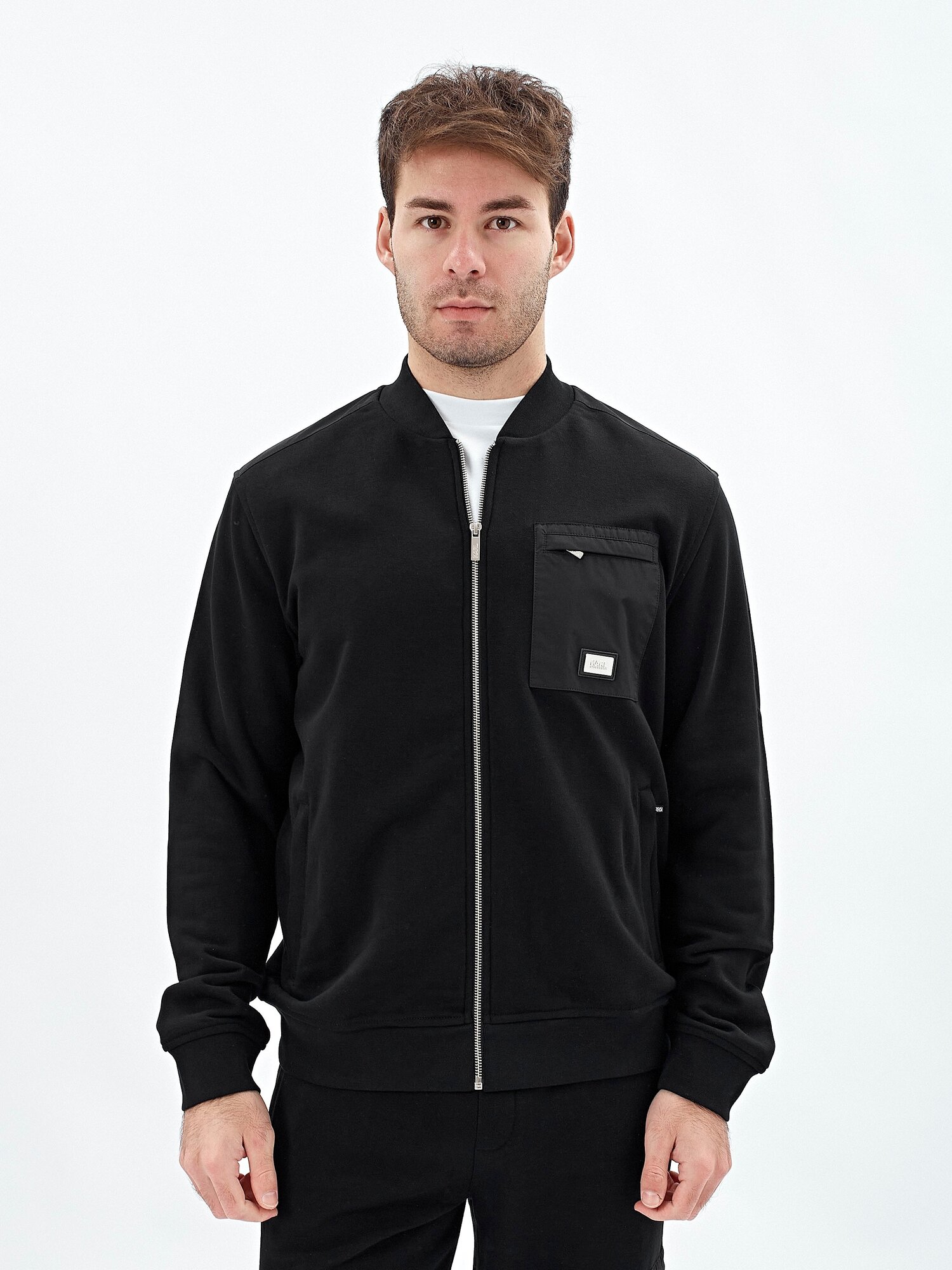 Куртка спортивная