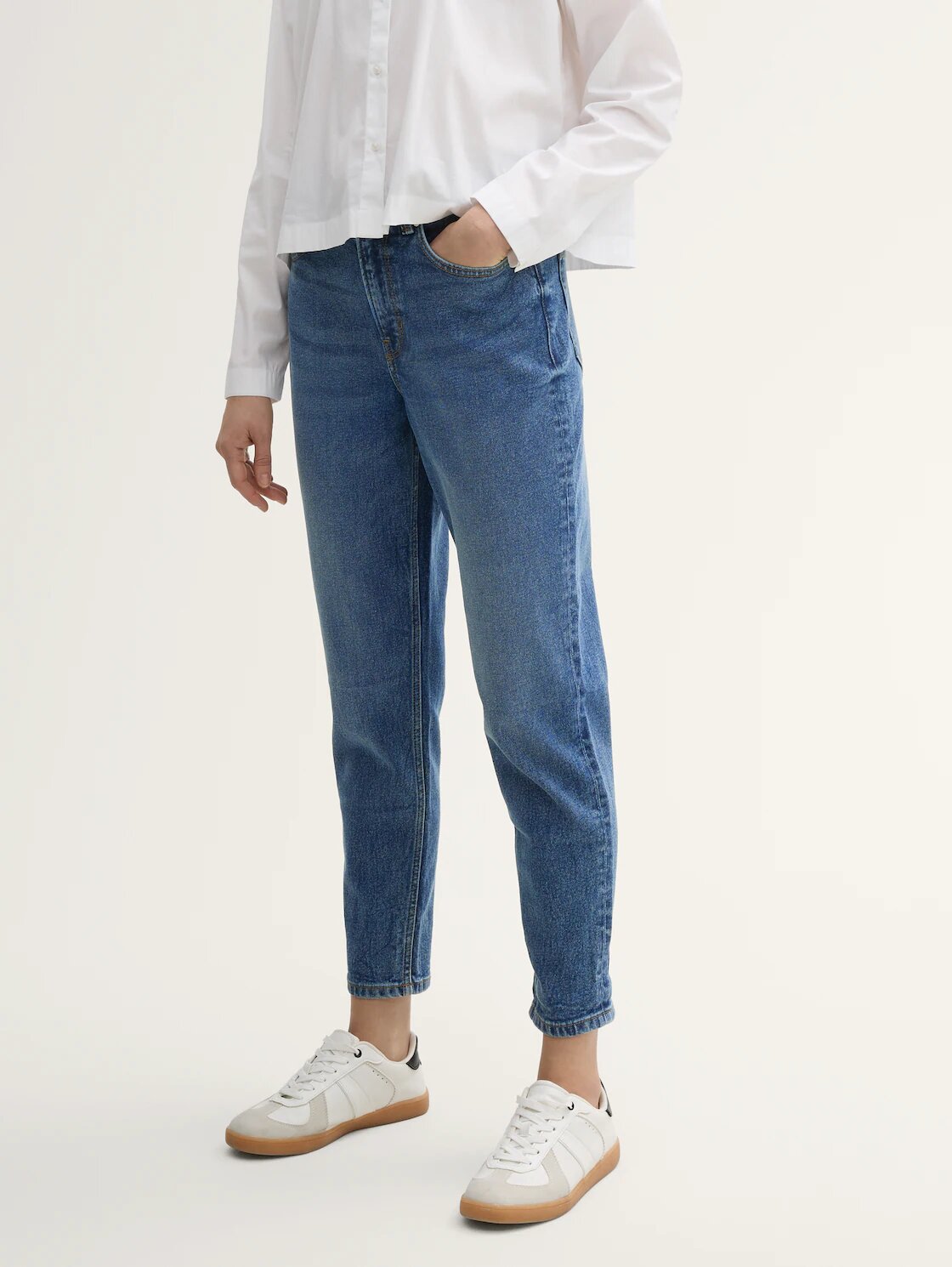 Джинсы Mom Fit 