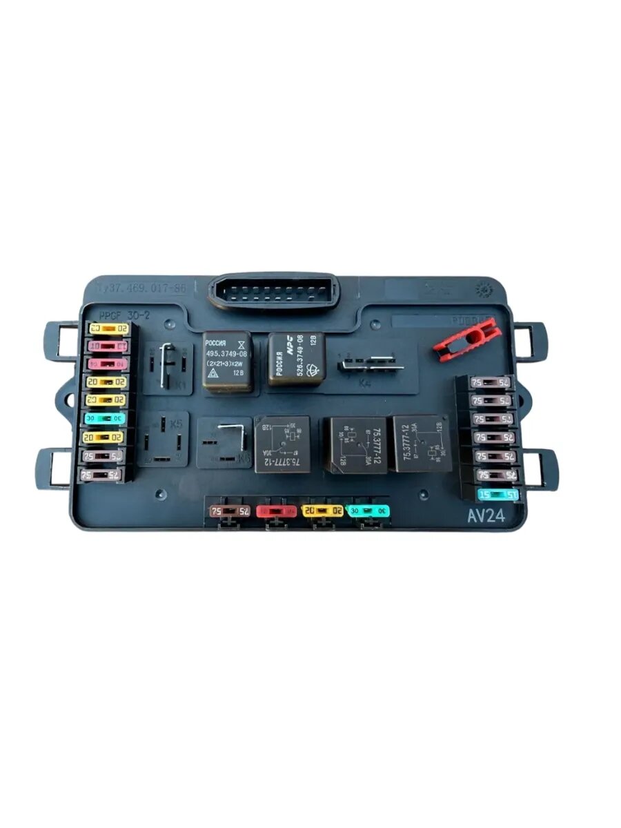 Блок реле и предохранителей 2114