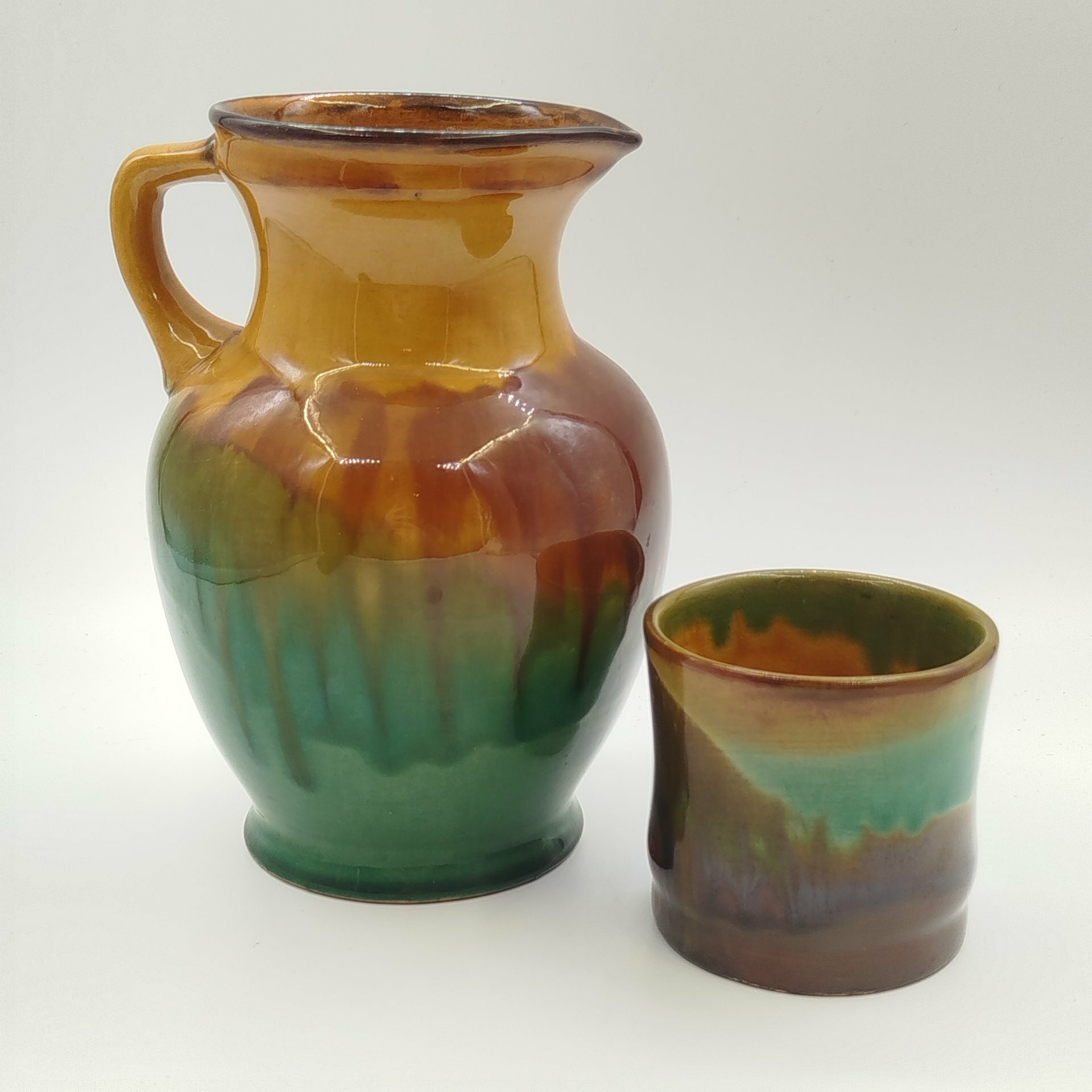 Набор из кувшина и стакана в коричнево-зеленой гамме, керамика, цветные поливы