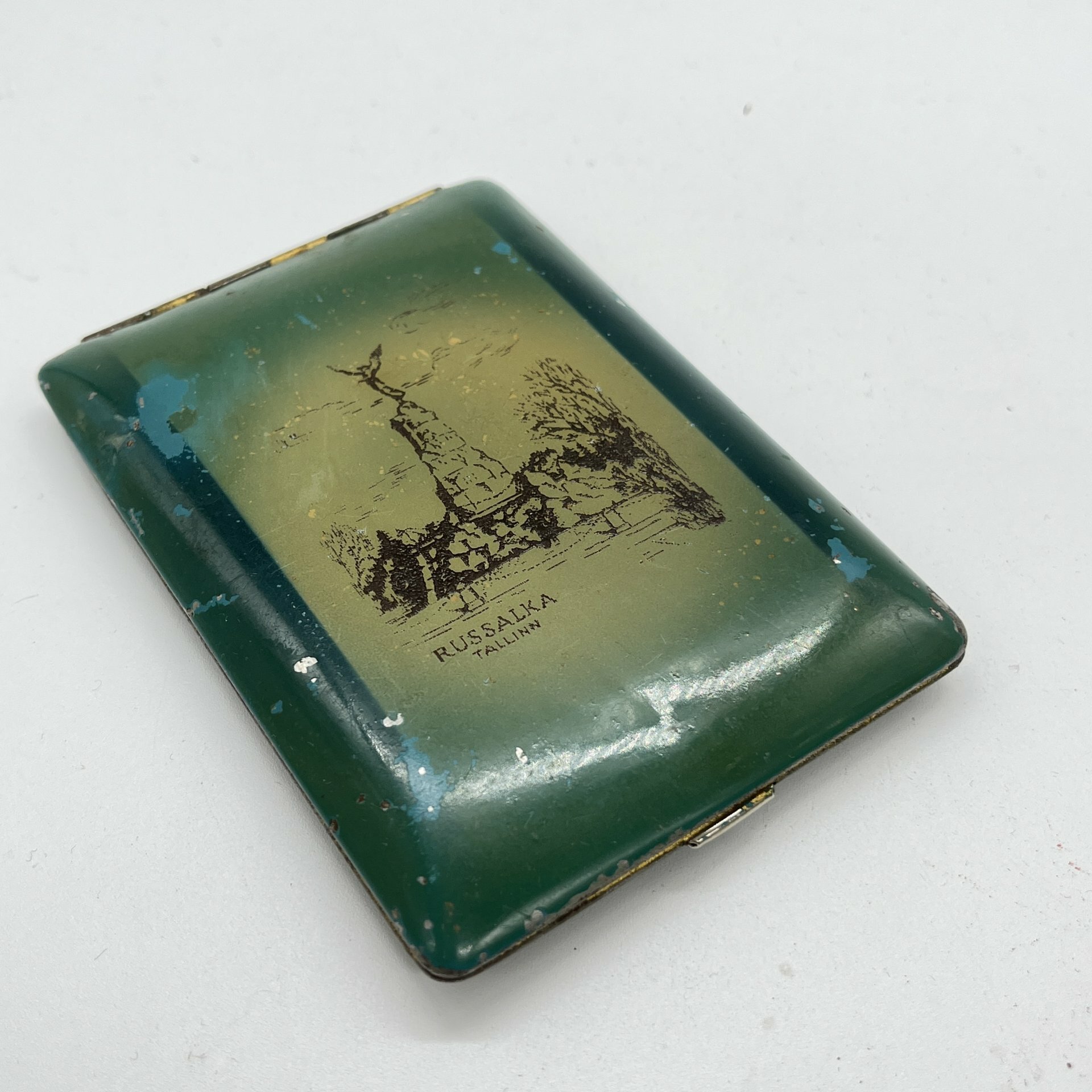 Портсигар с изображением памятника броненосцу "Русалка" в Таллине, металл