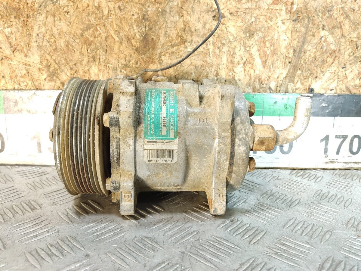 Компрессор системы кондиционирования VAZ NIVA 212308111012200