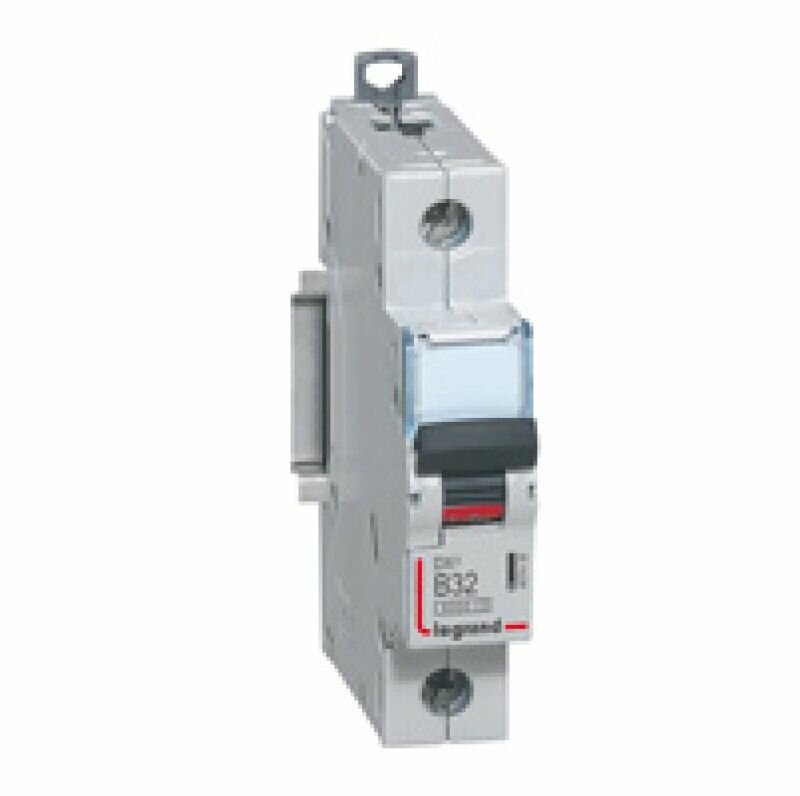 Автомат модульный 1P 32A B 6кА 1 мод DX3