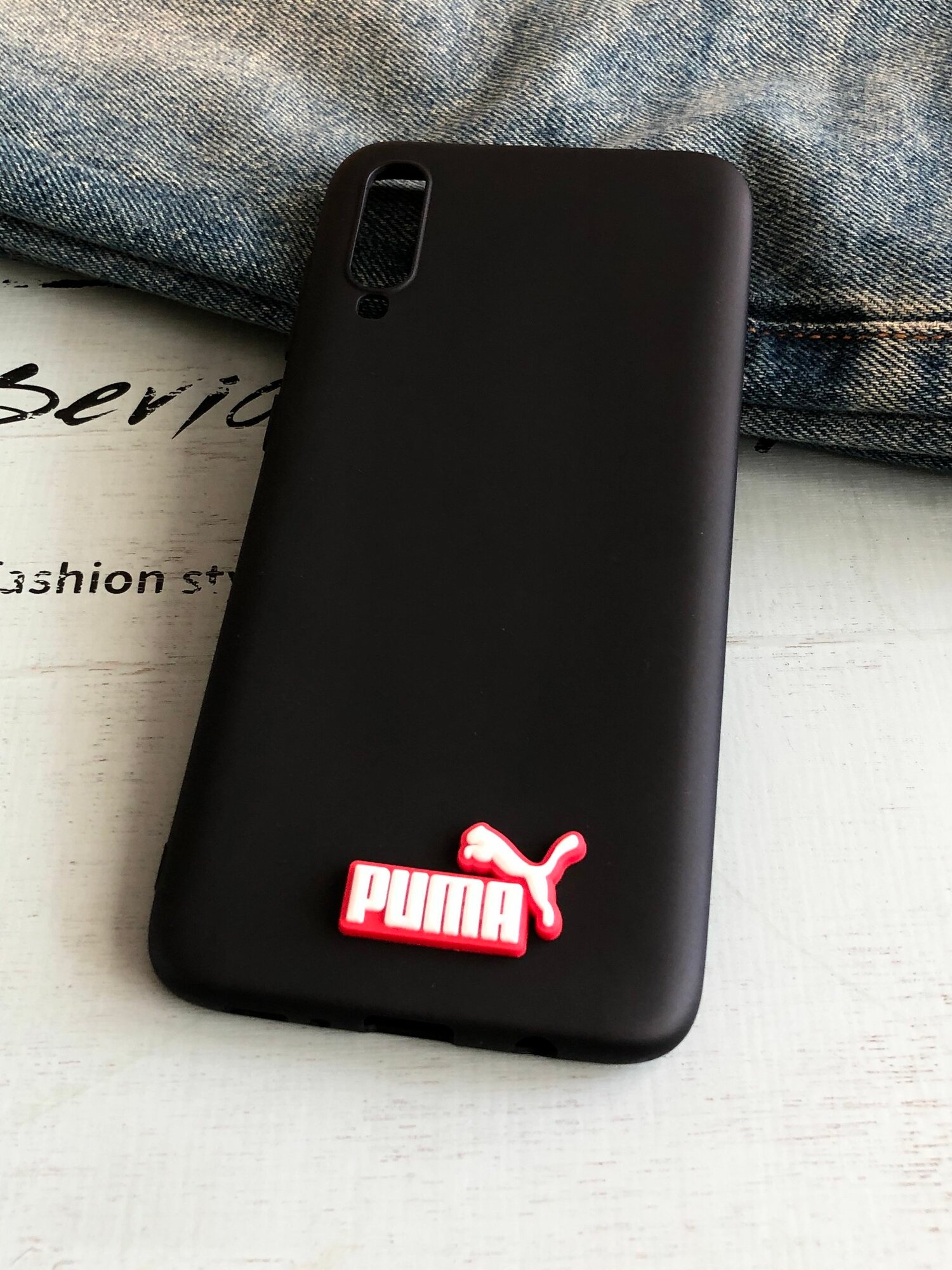 Чехол для Samsung Galaxy A70 (A705)/ Чехол на Самсунг А70 с логотипом плотный, матовый, приятный на ощупь, противоударный
