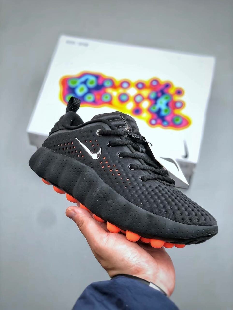 Кроссовки Mind 002 “Black Hyper Crimson”