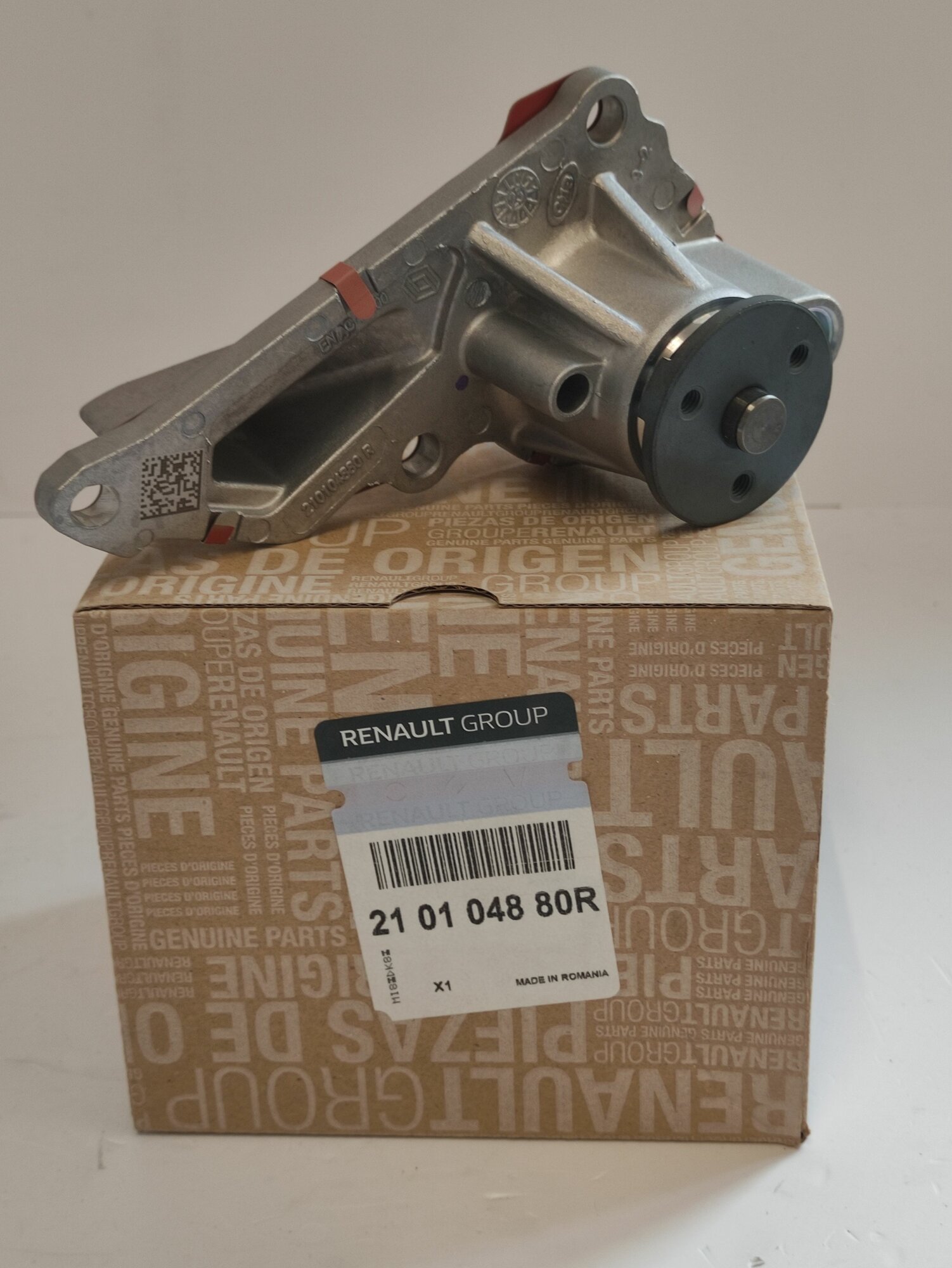 Насос водяной Renault Arkana Clio Megane Duster Talisman Kadjar Kaptur 1.3 TCE H5H Renault 210104880R