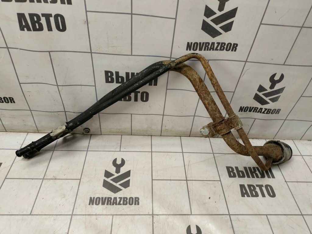 Горловина топливного бака Ford Fusion 2002-2012