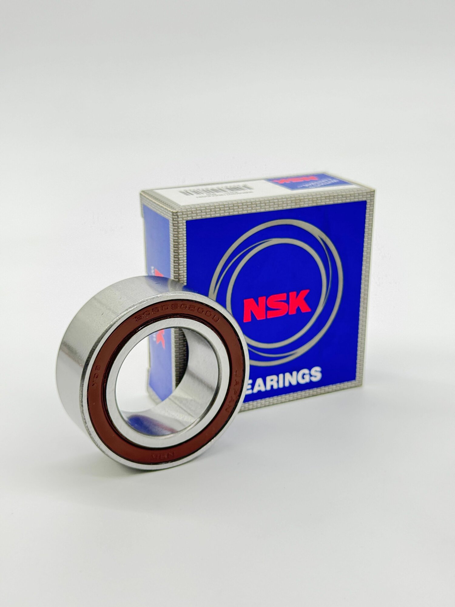 Подшипник компрессора кондиционера NSK30BD5020T12DDUCG21 30х50х20