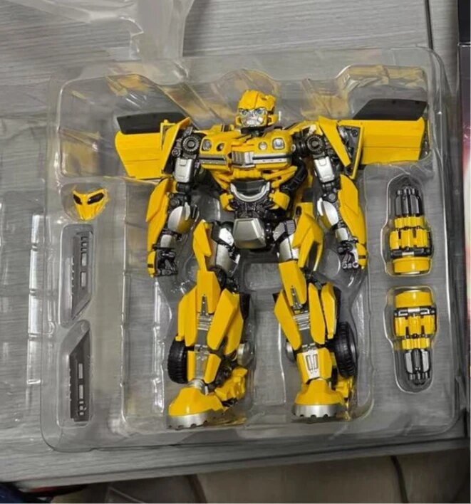 Bandai BTT-01 Шмель Трансформер