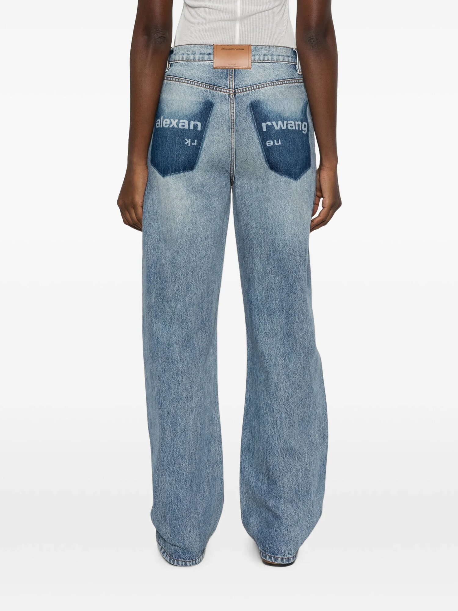 Джинсы Alexander Wang Logo-detail belt-loop jeans, размер 24 — фото 1