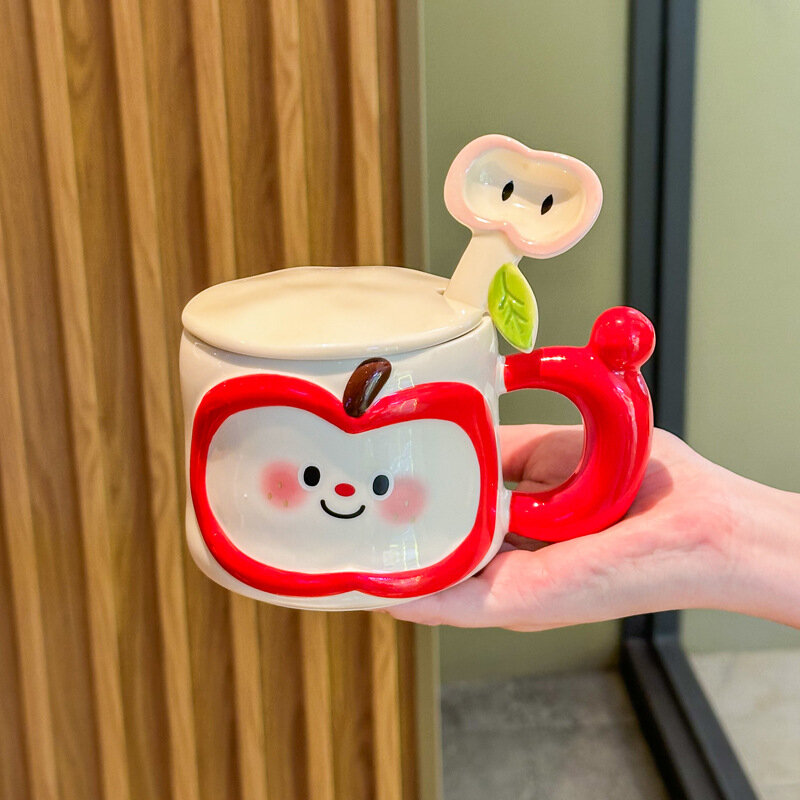 Симпатичная керамическая кружка с ручной росписью в виде яблока, с крышкой и ложкой, подходит для мужчин и женщин, офисная кофейная кружка, подарок на день рождения.