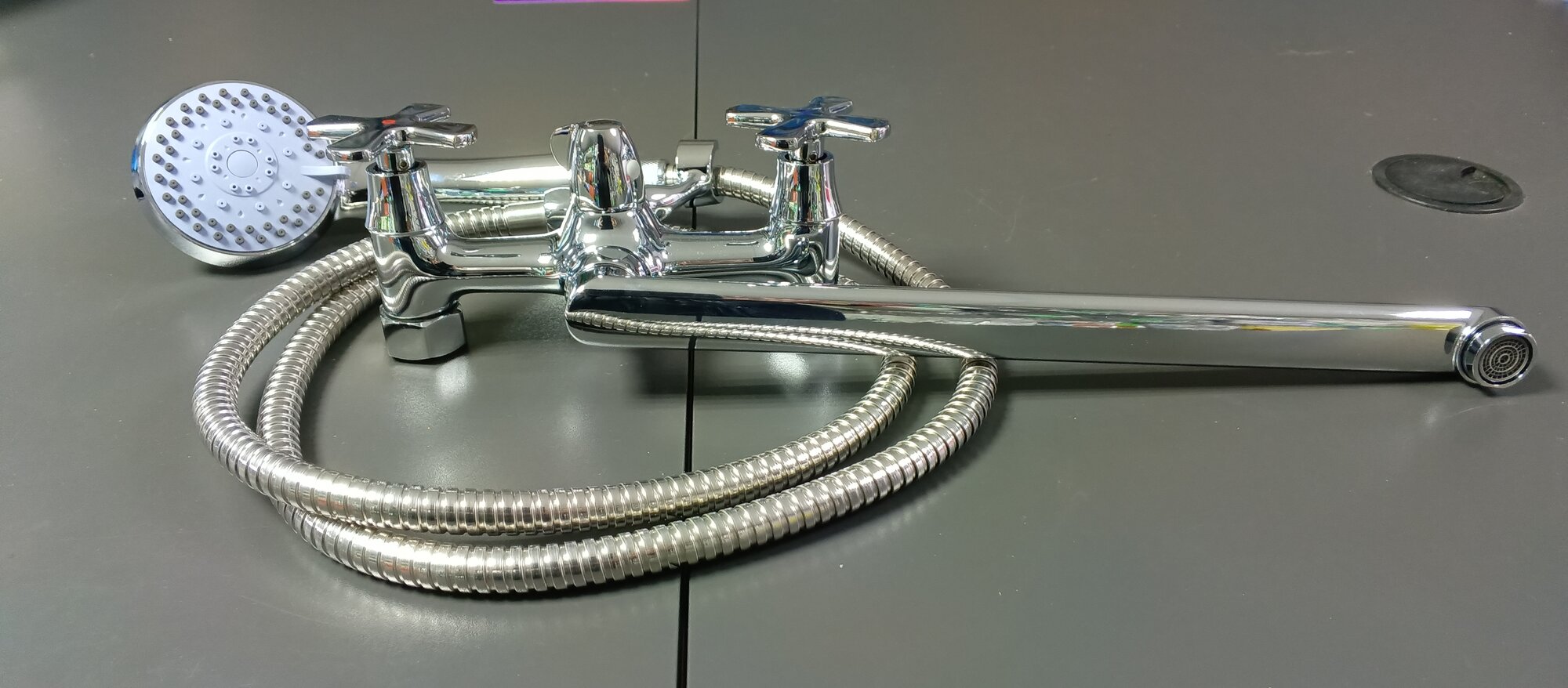 Смеситель для ванны