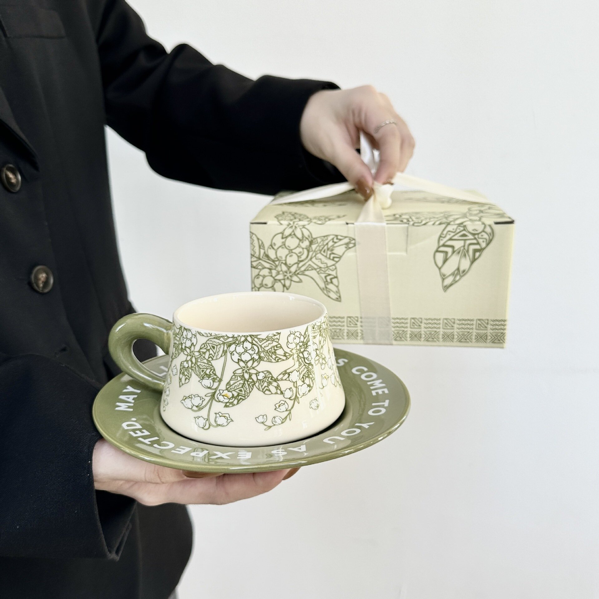 Набор кофейной чашки и блюдца с ландышем для лучшего друга, свадебный подарок, помолвочная чашка, небольшой подарок на новоселье