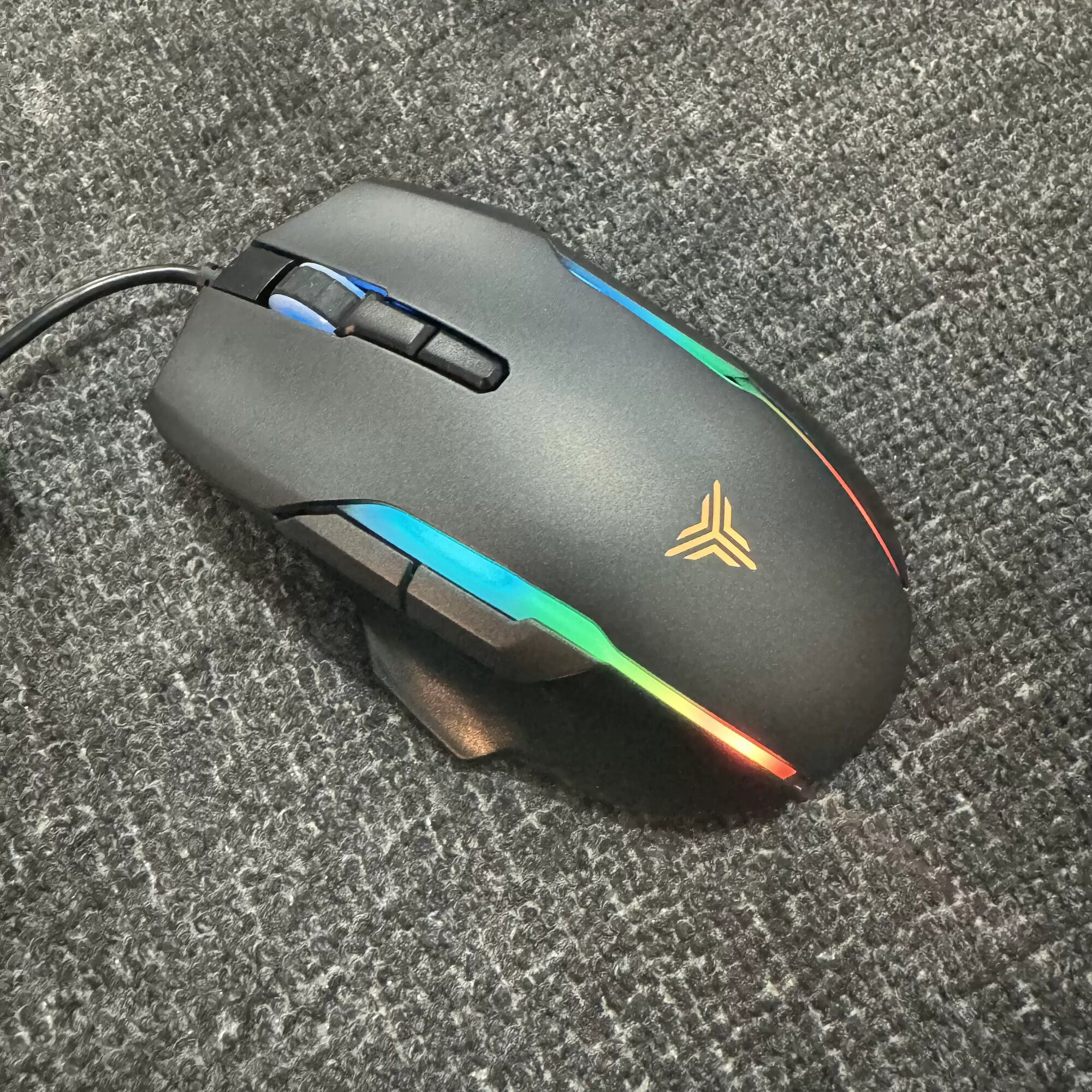 В наличии, недорогая и долговечная игровая мышь Anhua A3050, подходит для PUBG, с подсветкой и четким кликом. Wolfpai