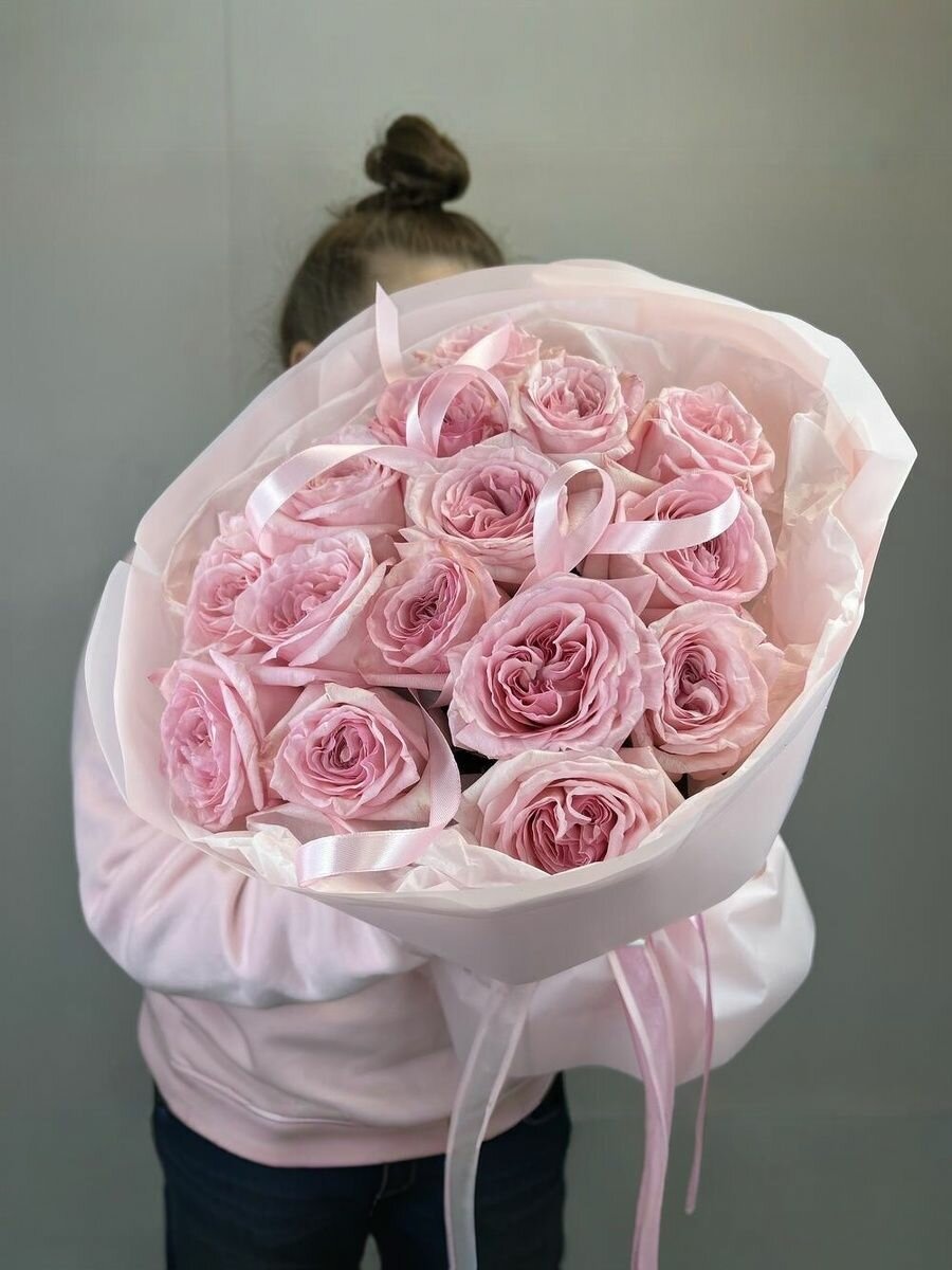 Букет пионовидных ароматных роз Пинк Охара