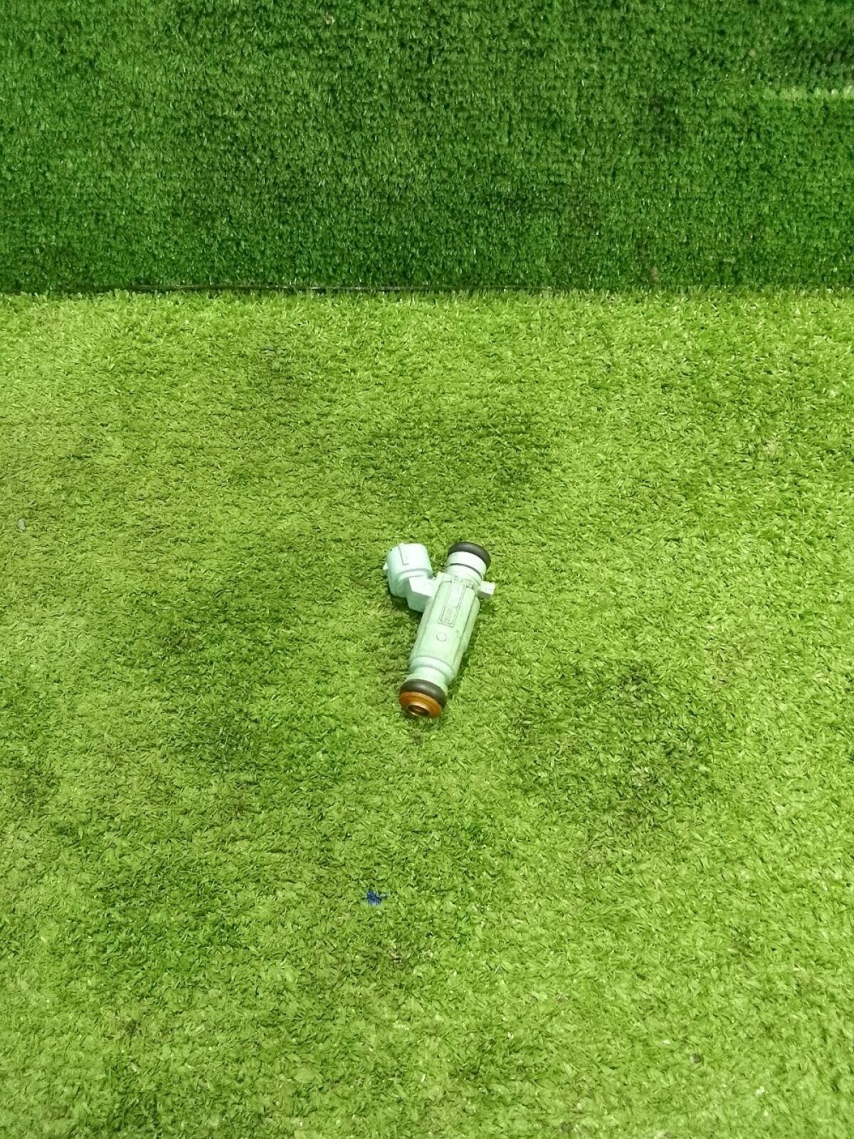 Форсунка топливная Hyundai Solaris Б/У с пробегом