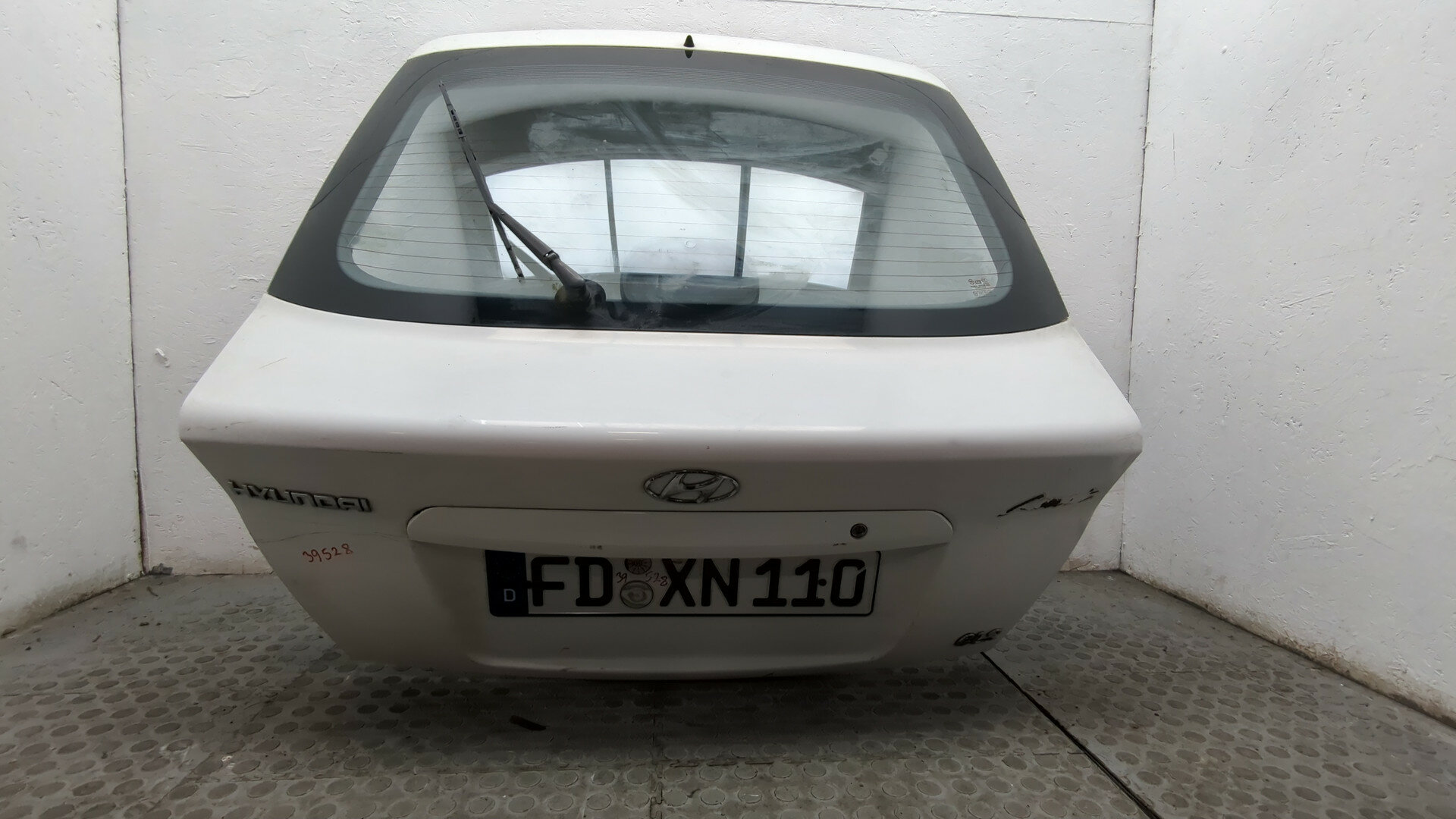 Крышка (дверь) багажника Hyundai Accent Б/У