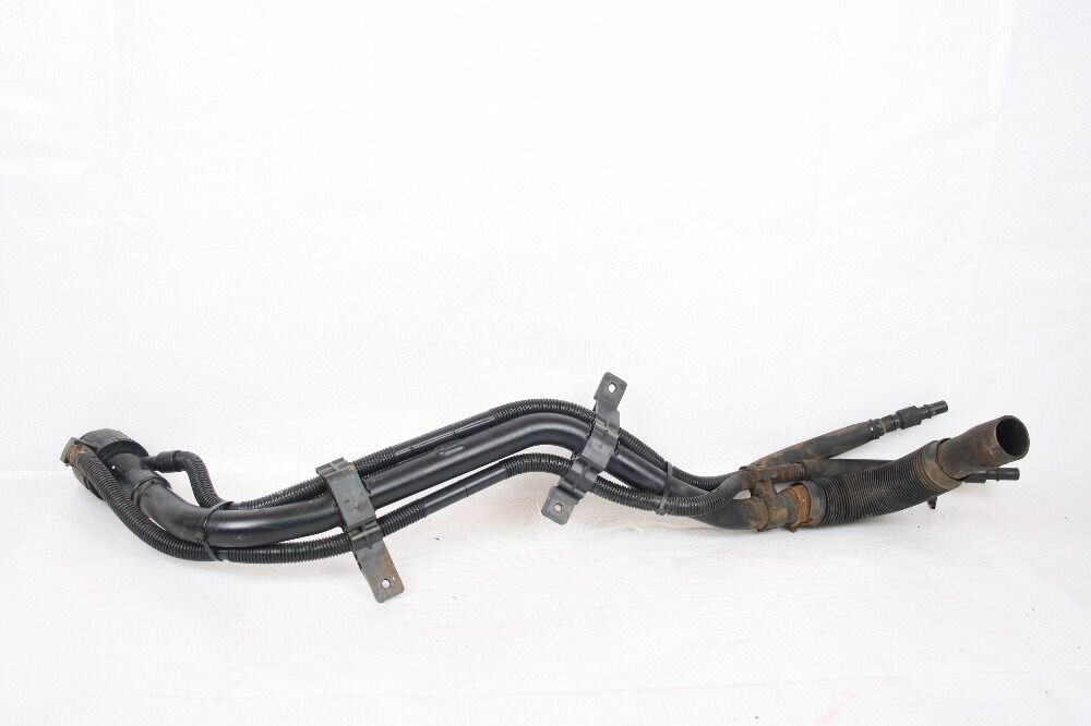 Горловина топливного бака бензобака Kia Sorento 2 310302P000