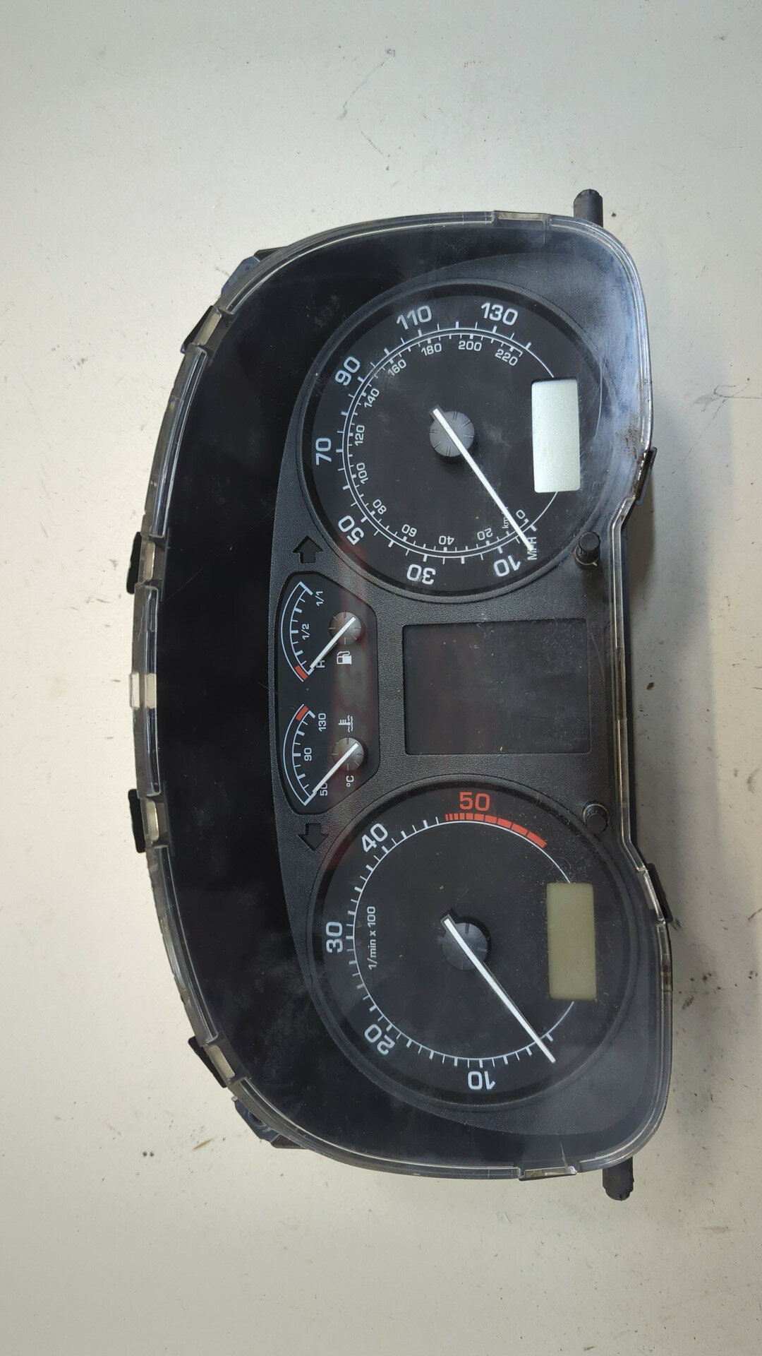 Приборная панель Skoda Octavia Tour Б/У