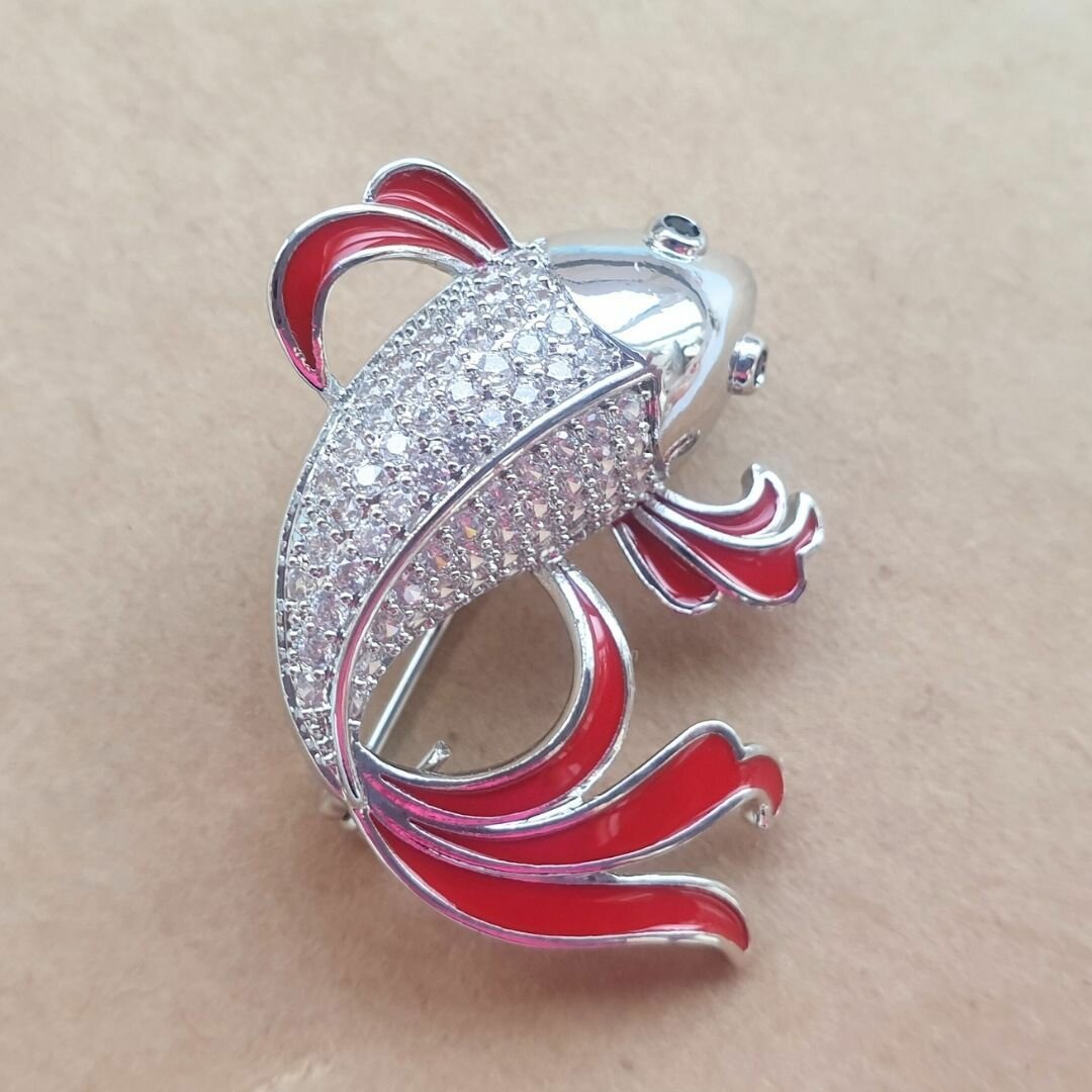 Брошь, фианит