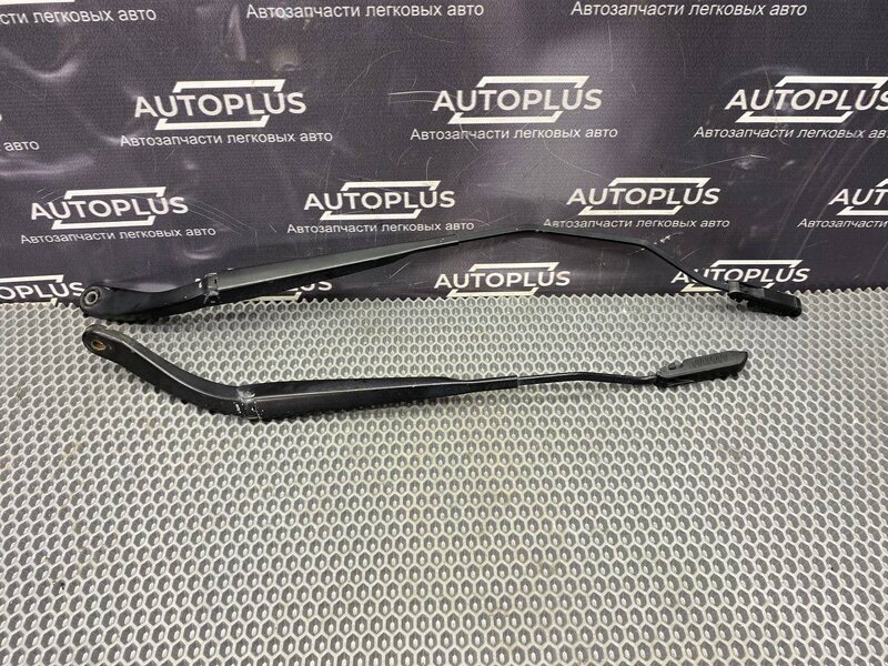 Поводки дворников Renault Megane 2008 (1.5 K9K) Б/У с пробегом