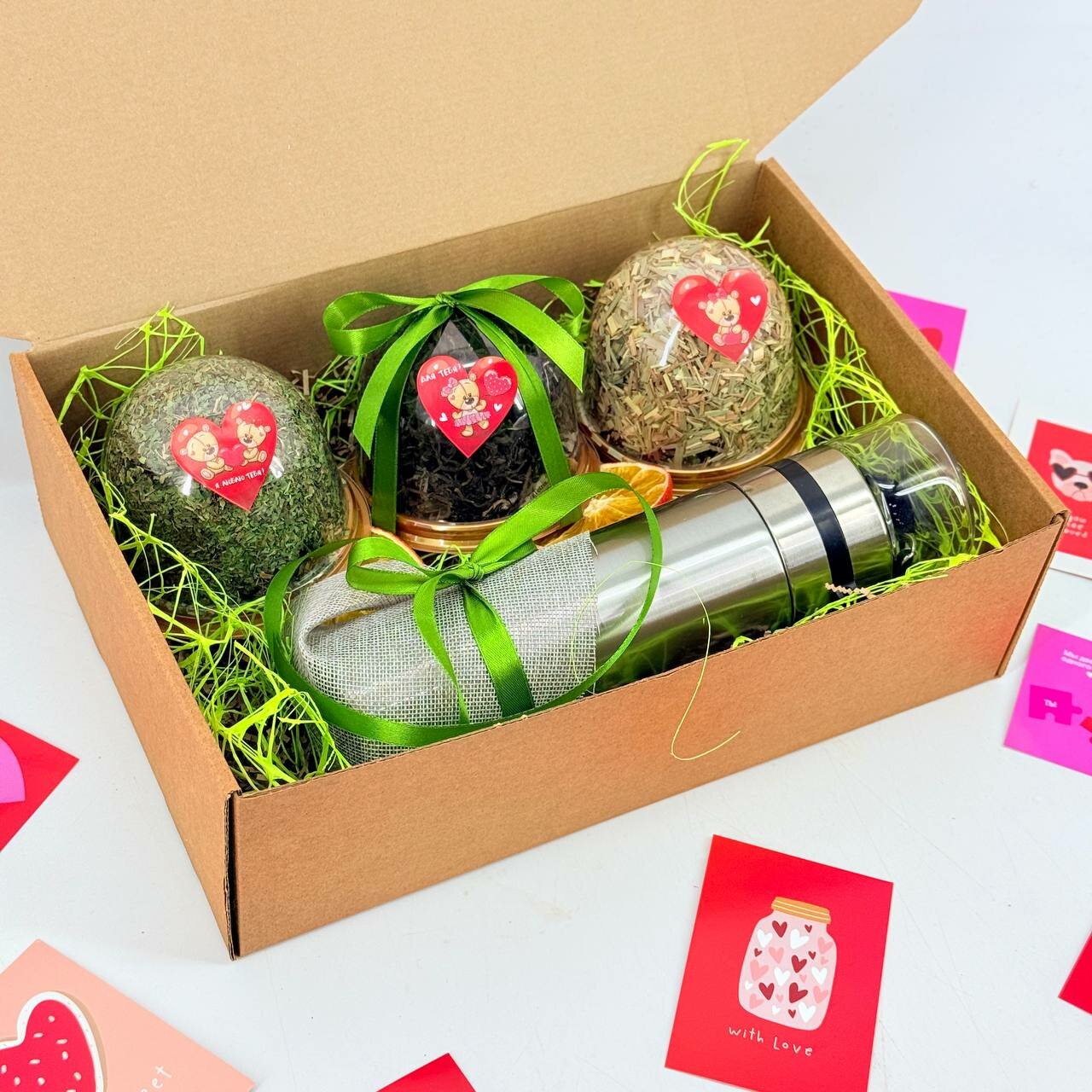 Подарочный набор элитного чая с термосом для любимой девушки, женщины