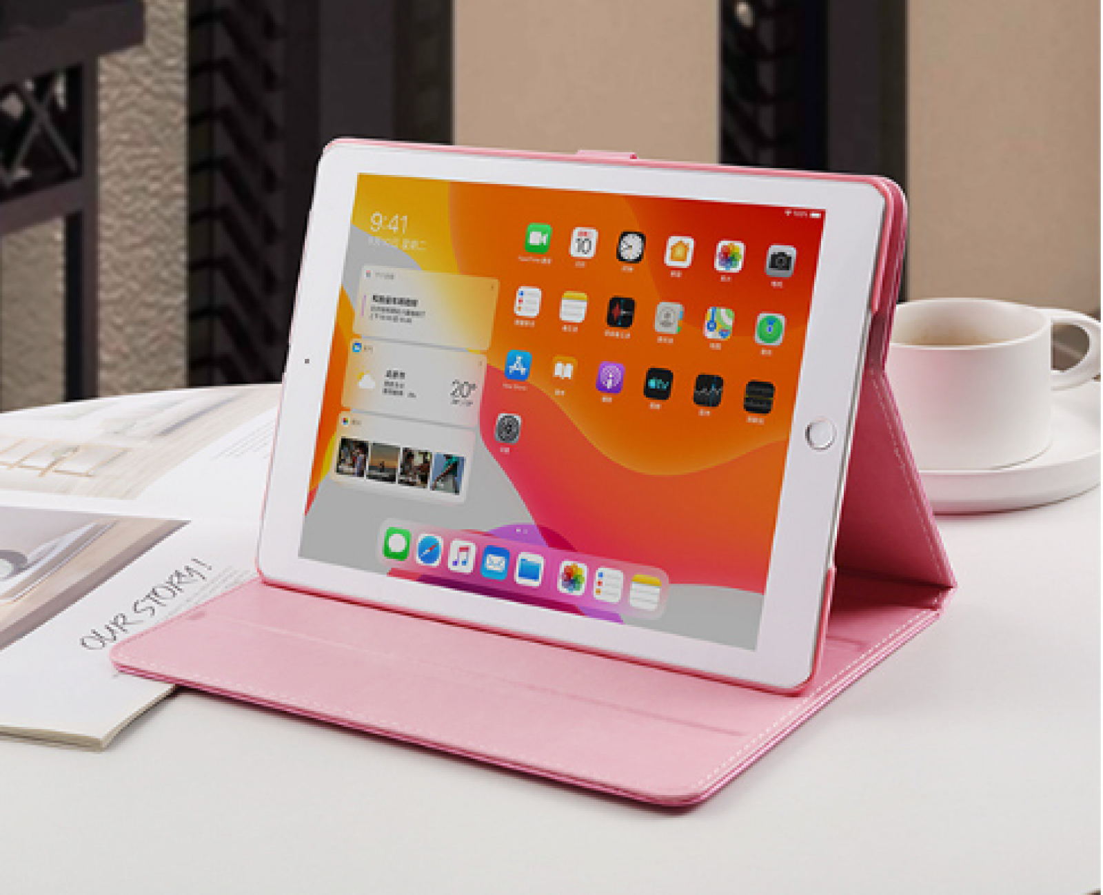 Чехол-обложка MyPads для Apple iPad (2018) с магнитной застежкой и оригинальным рисунком розовый