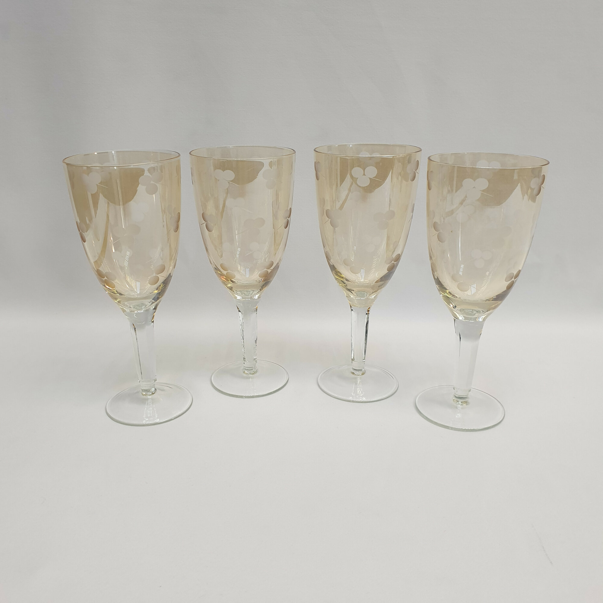 Винтажный набор из 4 бокалов, медовое стекло резка 210 мл, СССР