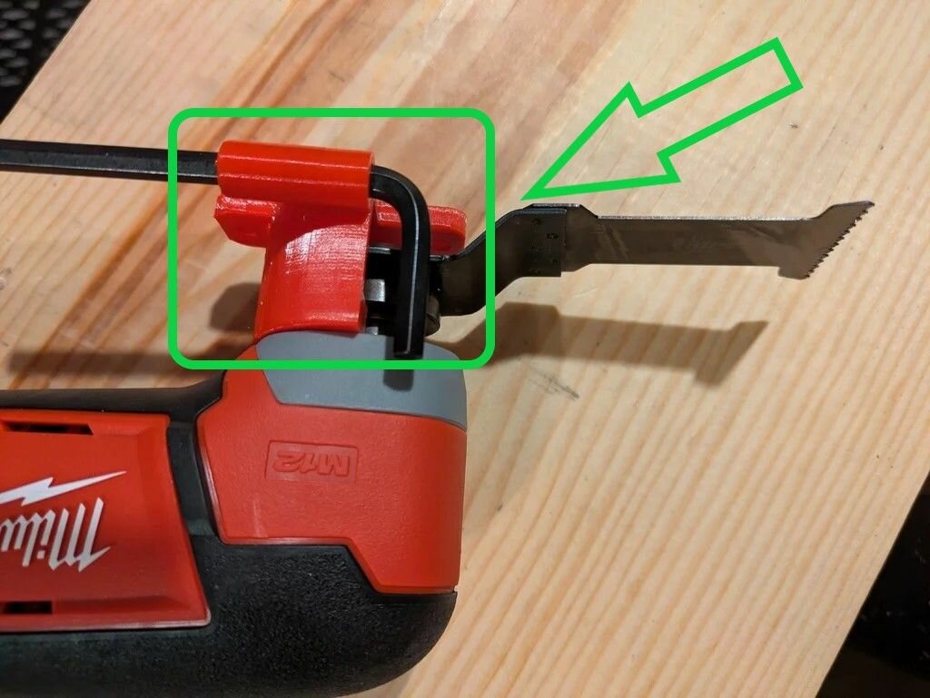 Крепление реноватора Milwuakee M12