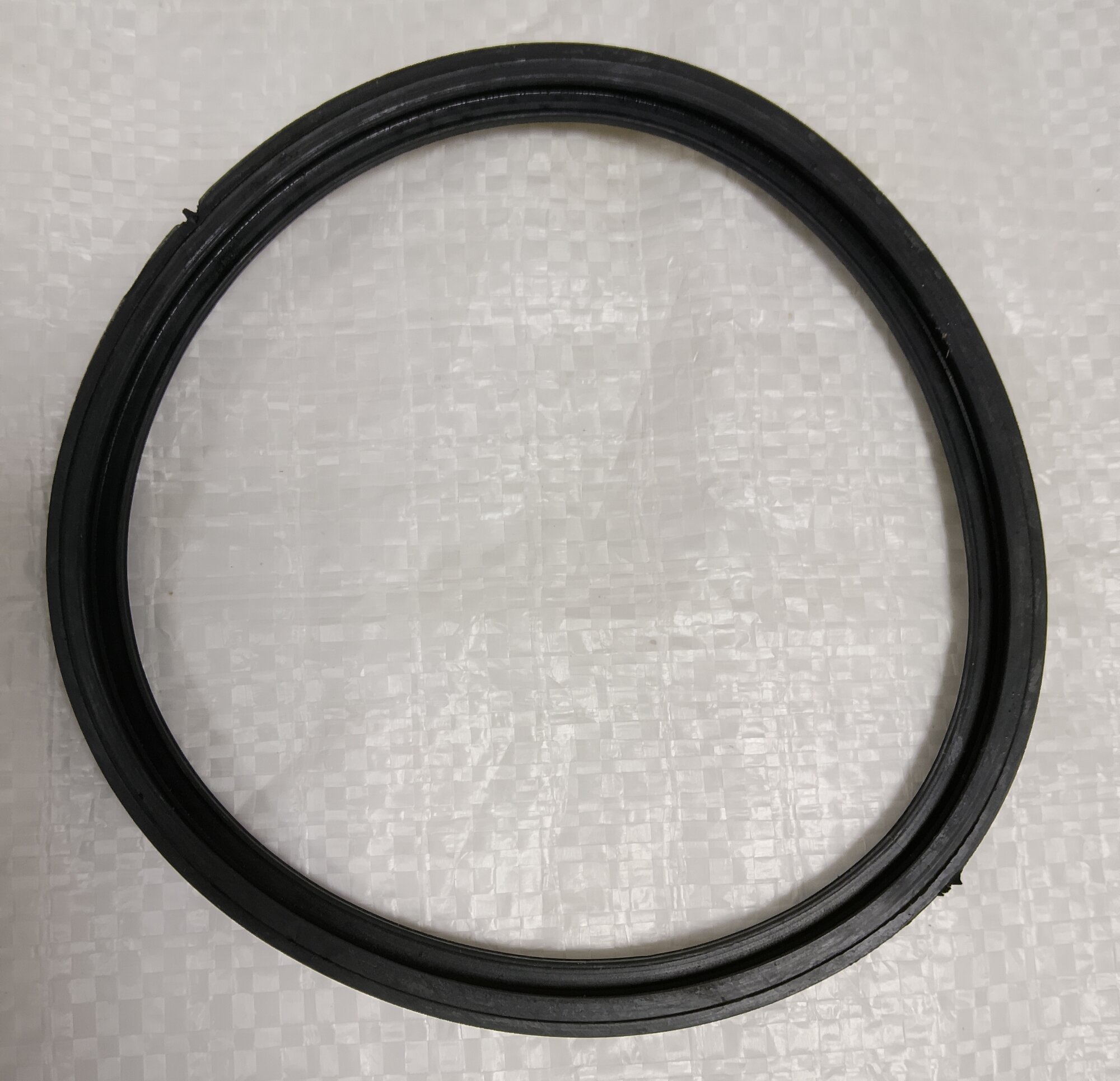 Кольцо уплотнительное D 110 мм, чёрное, резина в комплекте 6 штук.