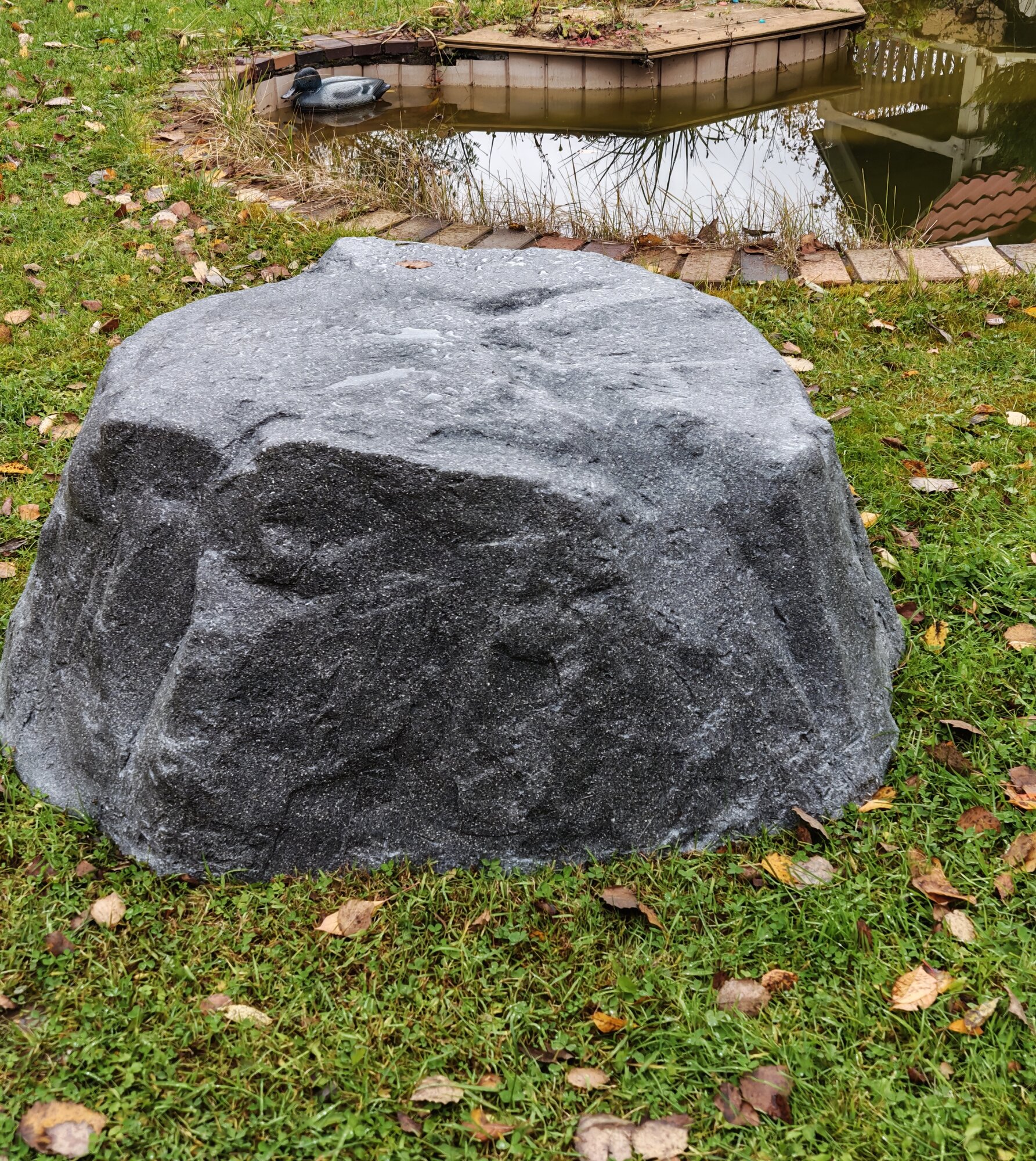 Камень декоративный валун стеклопластик "Скала", серый, 110 см