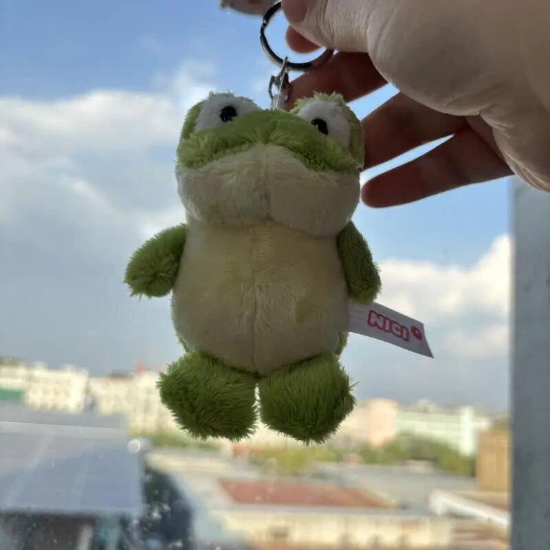 Зелёный плюшевый лягушонок брелок