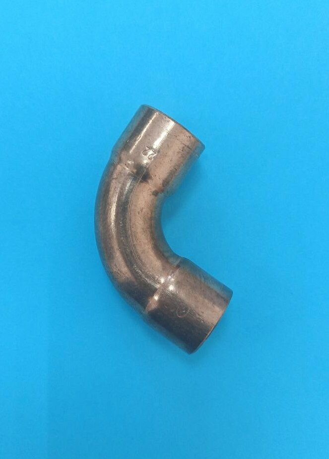 Угол медный под пайку 22мм двухраструбный 90гр. SANHA (арт.1509022)