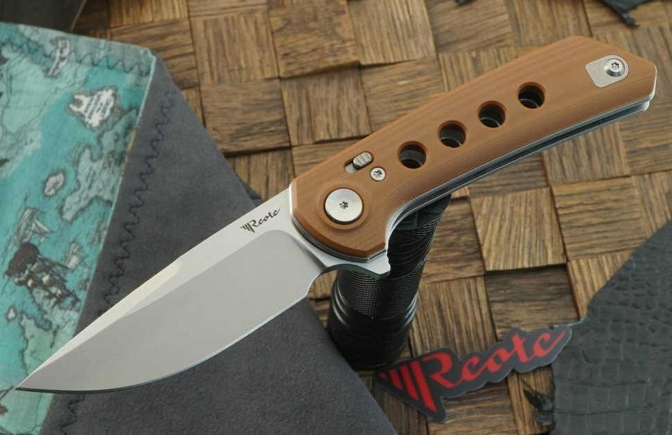 Складной нож Reate Knives PL-XF, сталь Nitro-V, SW, рукоять песочный G-10
