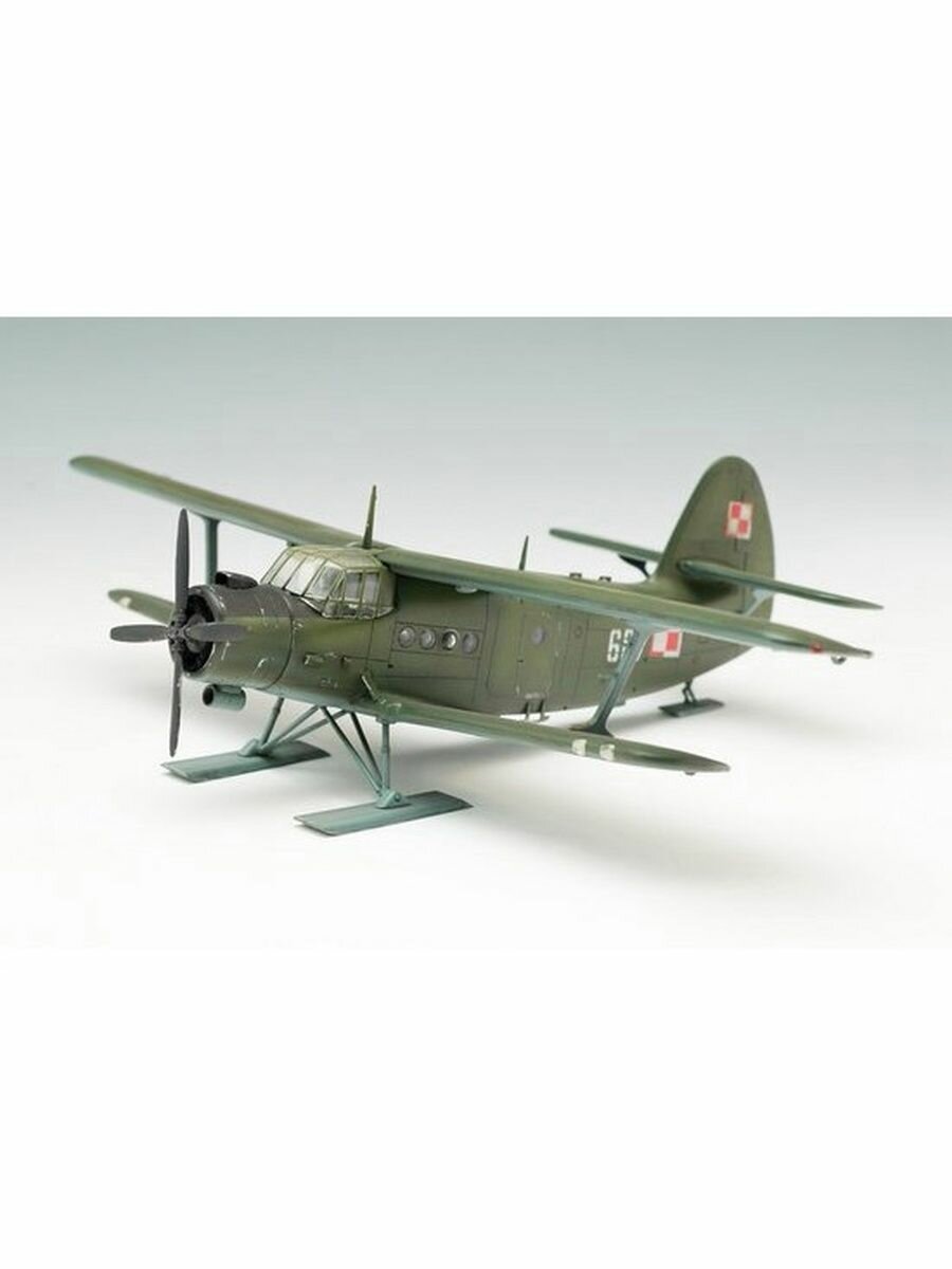ТР01607 1/72 Самолет Aircraft-Antonov A-n-2 Colt on Skis