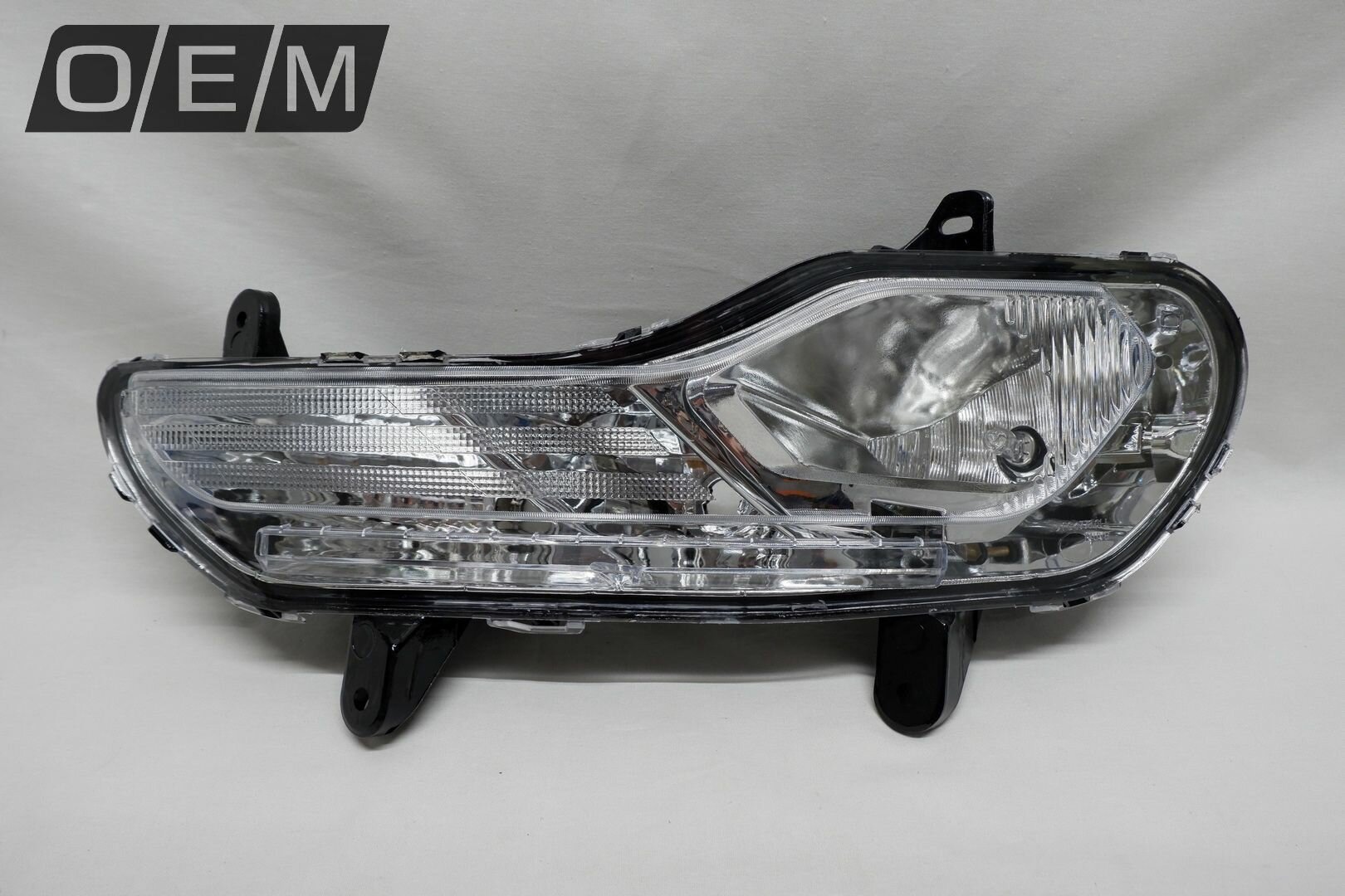 Фара противотуманная левая для Ford Kuga 2 CBS год с 2012-2016, Форд Куга, 1801171, O.E.M.