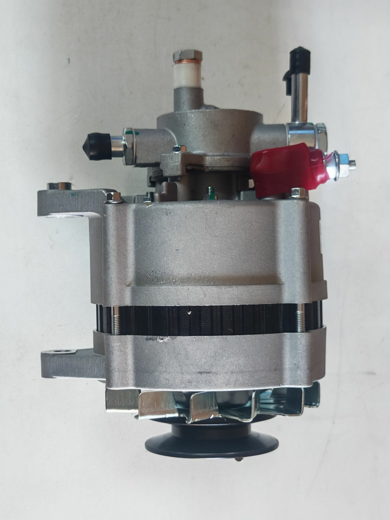 Генератор Great Wall Wingle 3 [2.8 8V 5MT пикап 4X2 дизель] 3701100E06
