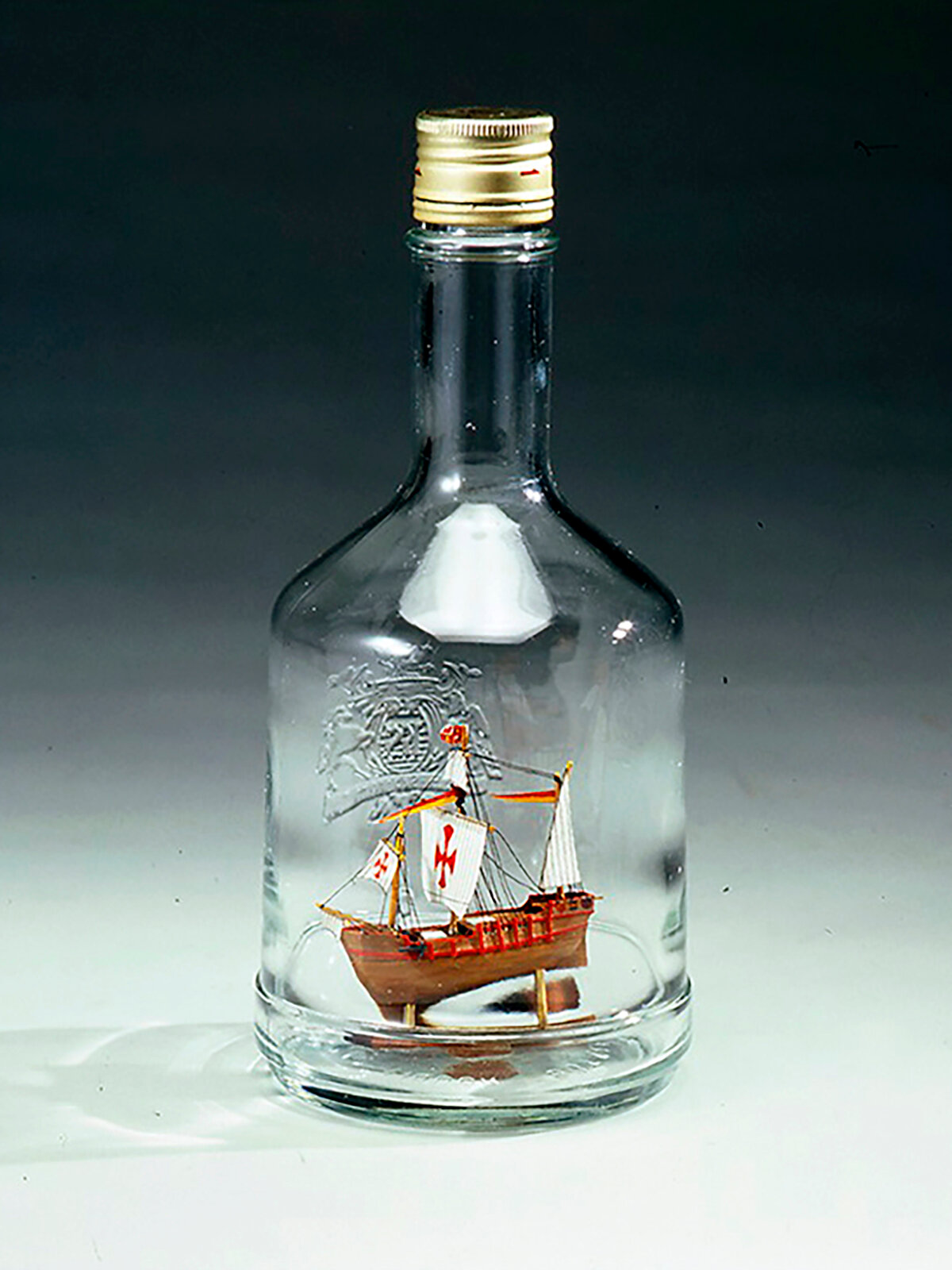 Модель парусника в бутылке от Woody Joe, Santa Maria, 76х39х72 мм, М.1:450